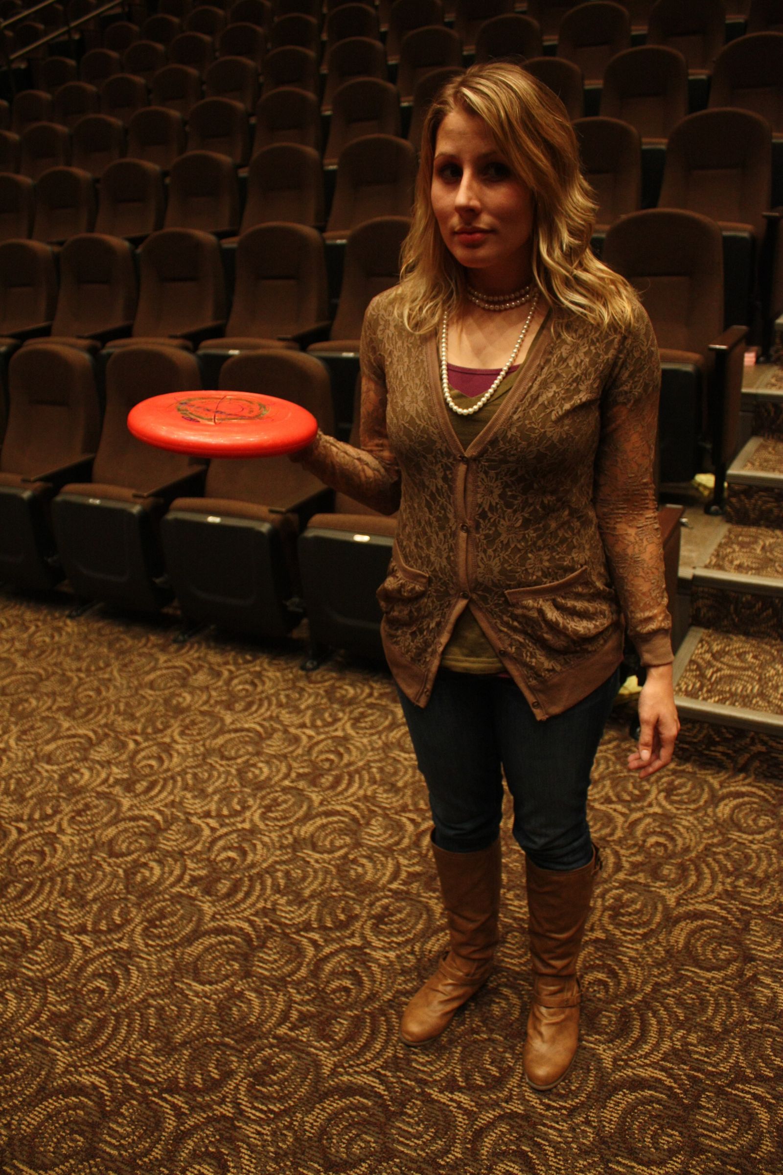 How to Throw a Frisbee : 12 Steps - Instructables