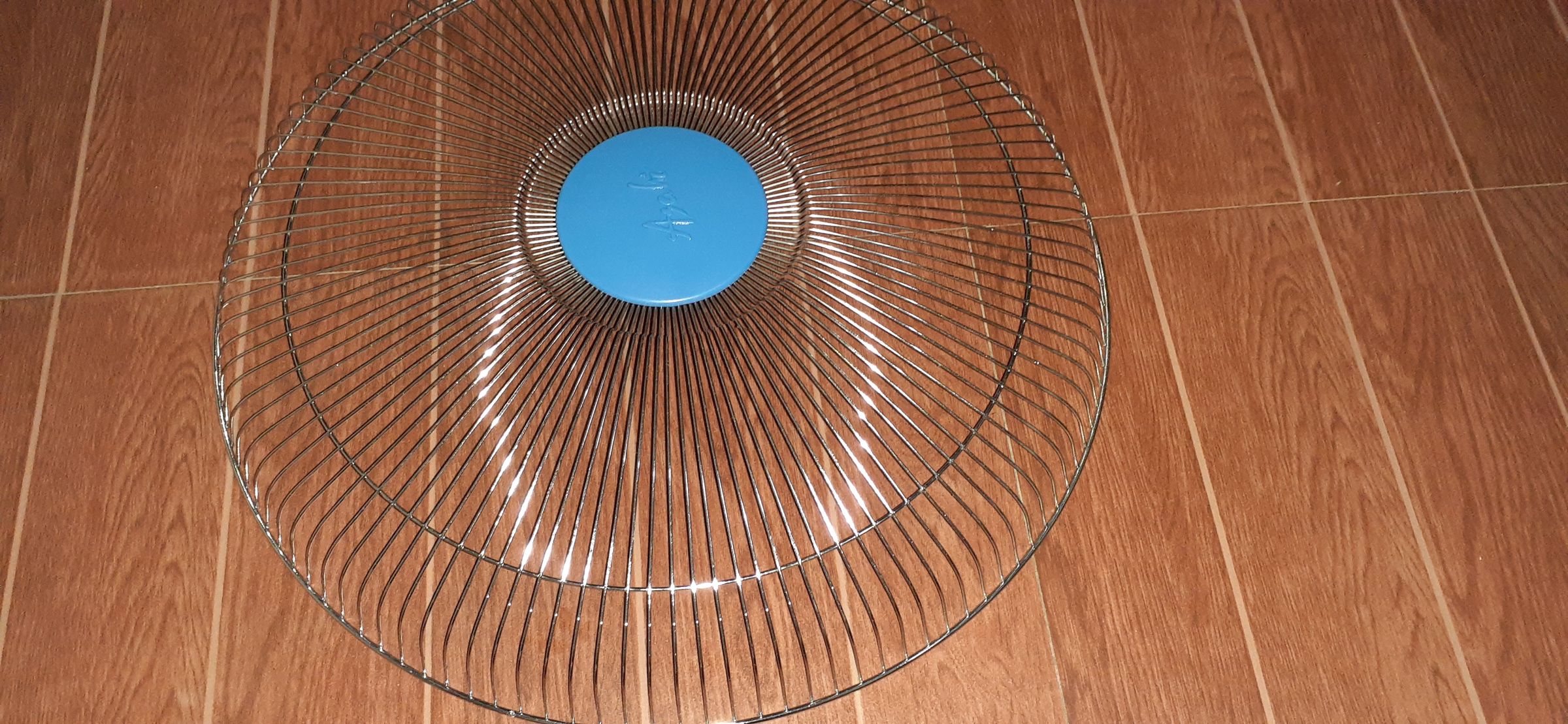 How to Assemble a Pedestal Electric Fan? : 12 Steps - Instructables