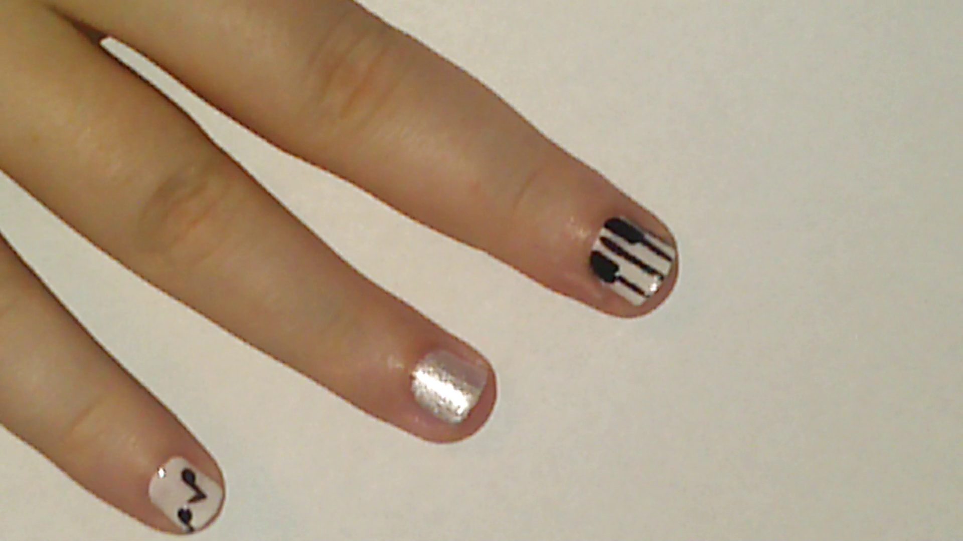 Piano Nail Art Tutorial | Samantha Beauty - Instructables