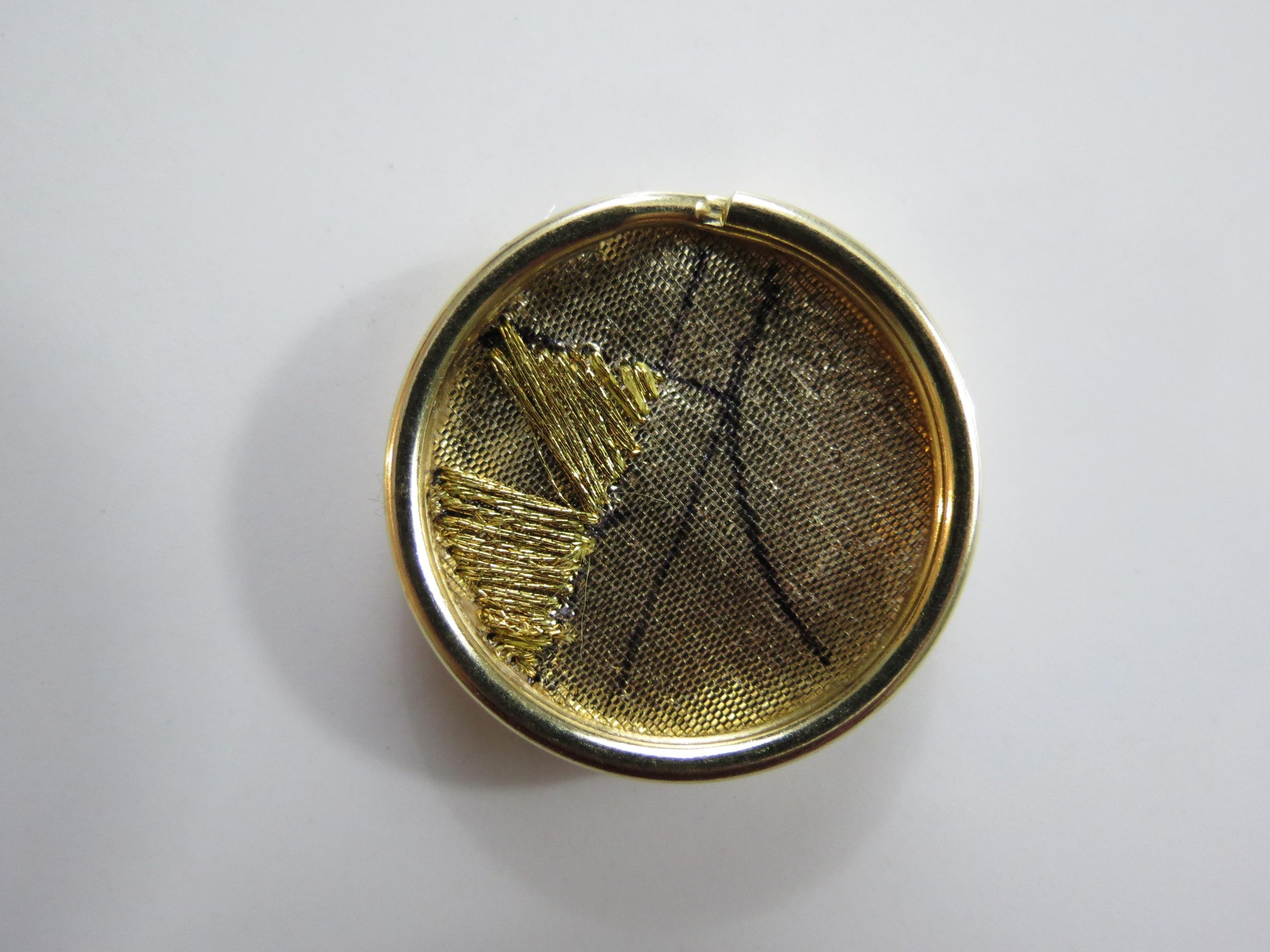 Abstract Embroidered Pendants : 7 Steps (with Pictures) - Instructables