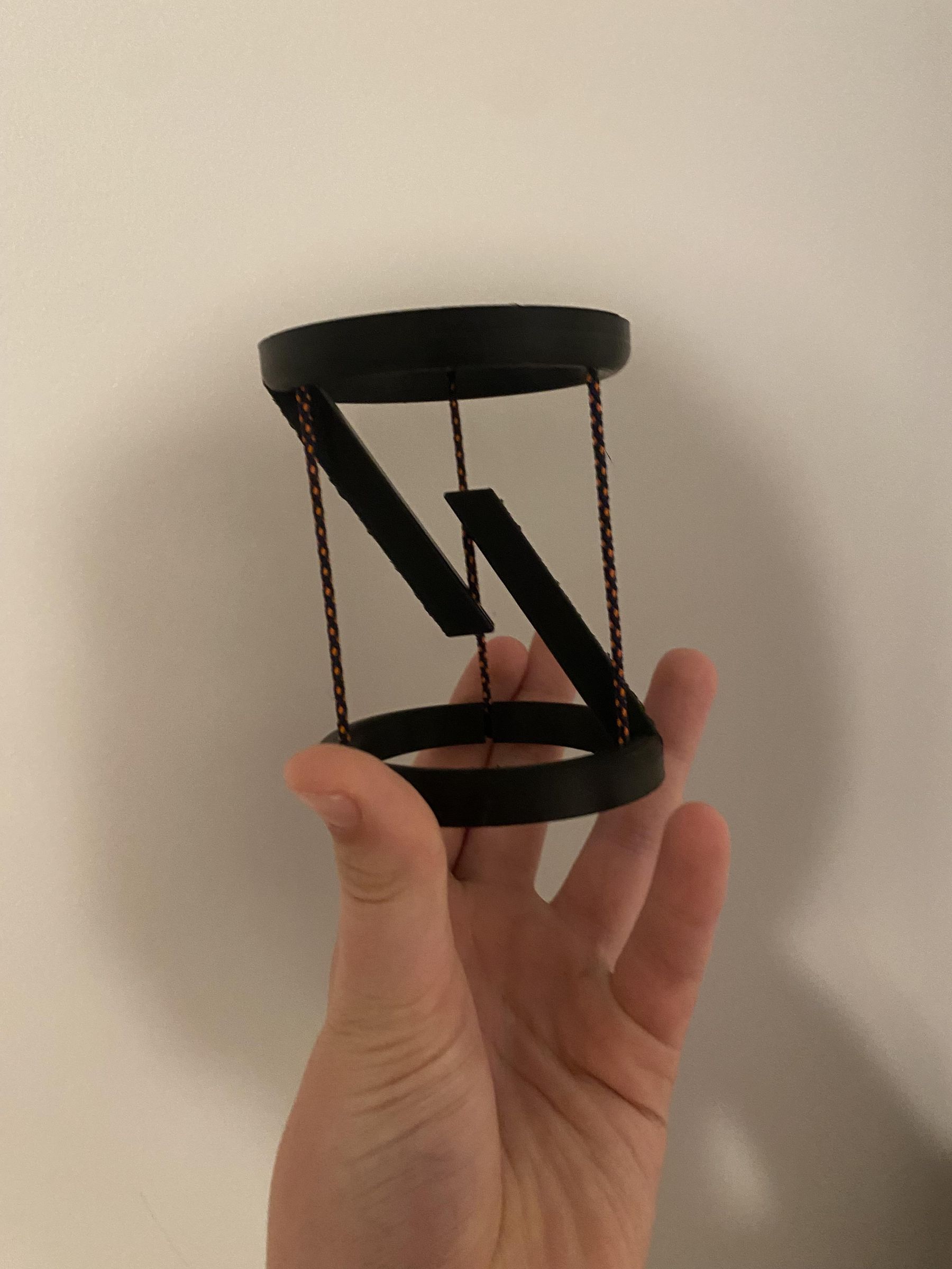 "Floating" Tengresity Pencil Holder/School Id Holder : 5 Steps (with ...