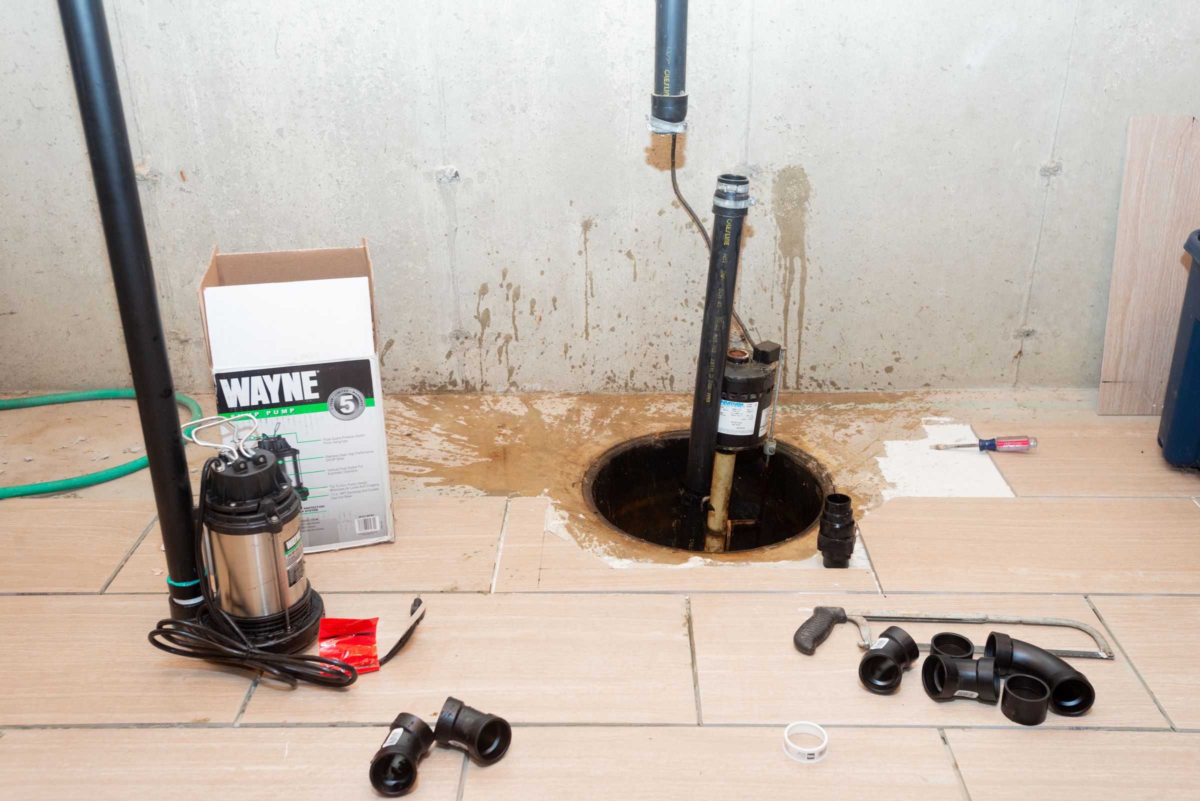 How to Replace a Sump Pump : 8 Steps - Instructables