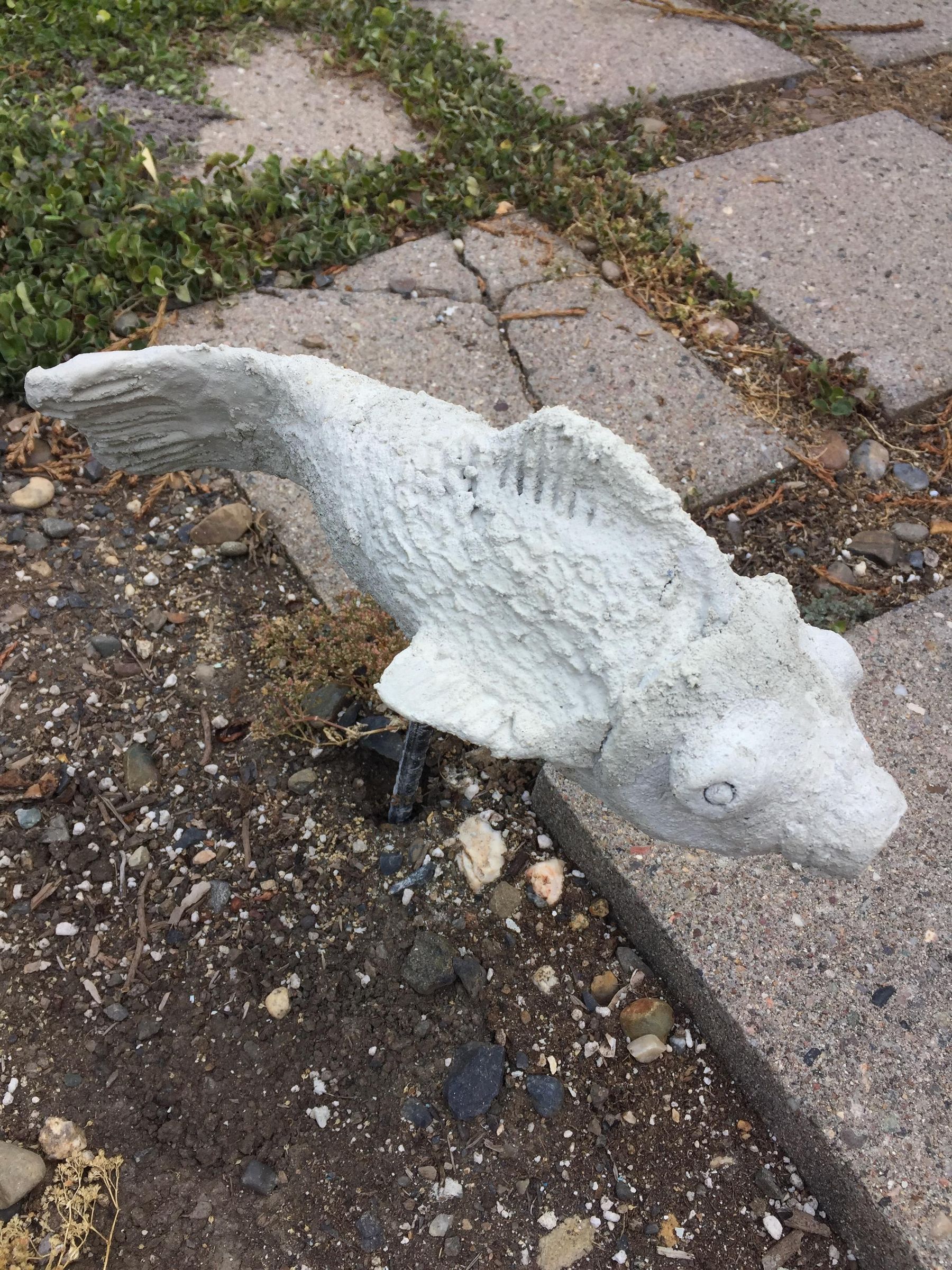 Concrete Garden Fish From Plastic Water Bottles : 4 Steps (with ...