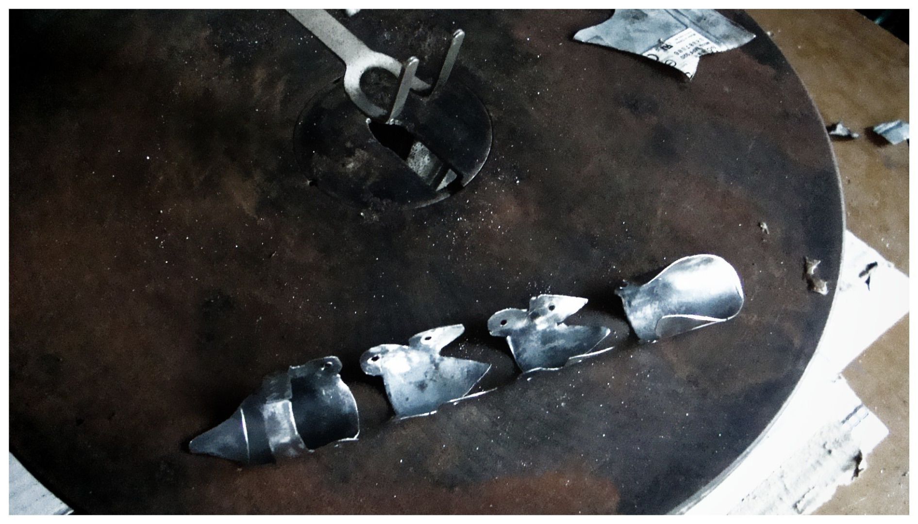 Easy Finger Armour : 4 Steps (with Pictures) - Instructables