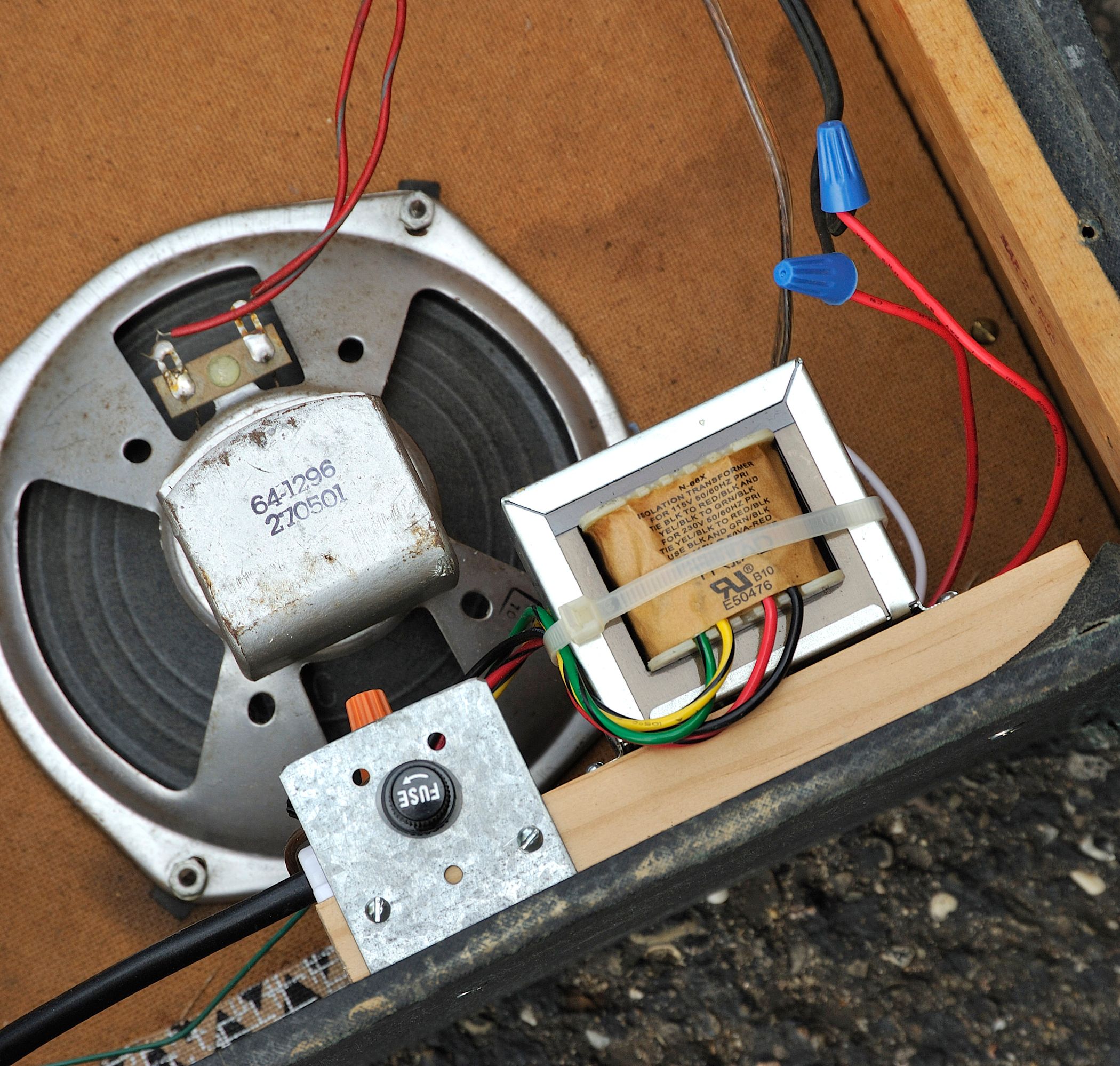 Isolation Transformer Upgrade for Old Guitar Amps : 11 Steps (with ...