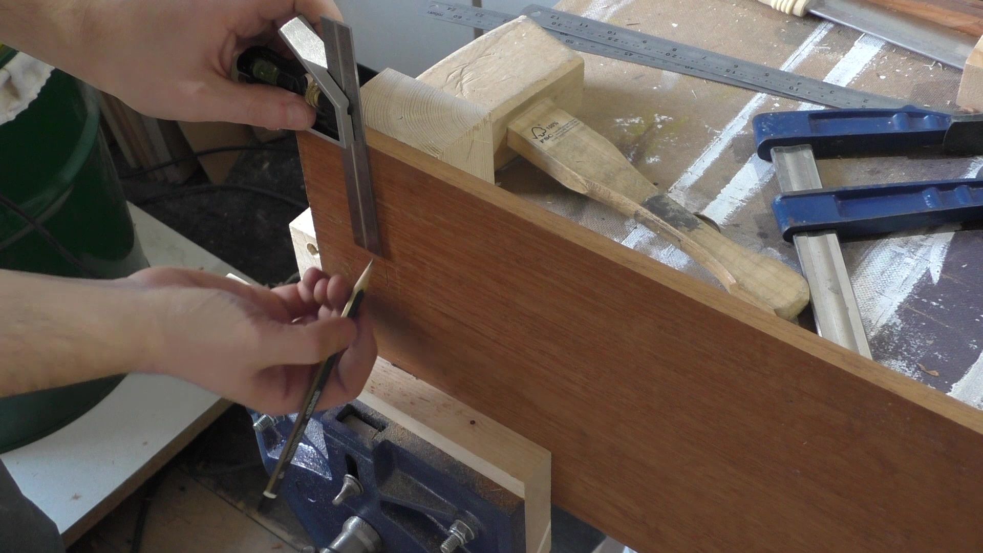 Router Table Coping Sled : 8 Steps (with Pictures) - Instructables