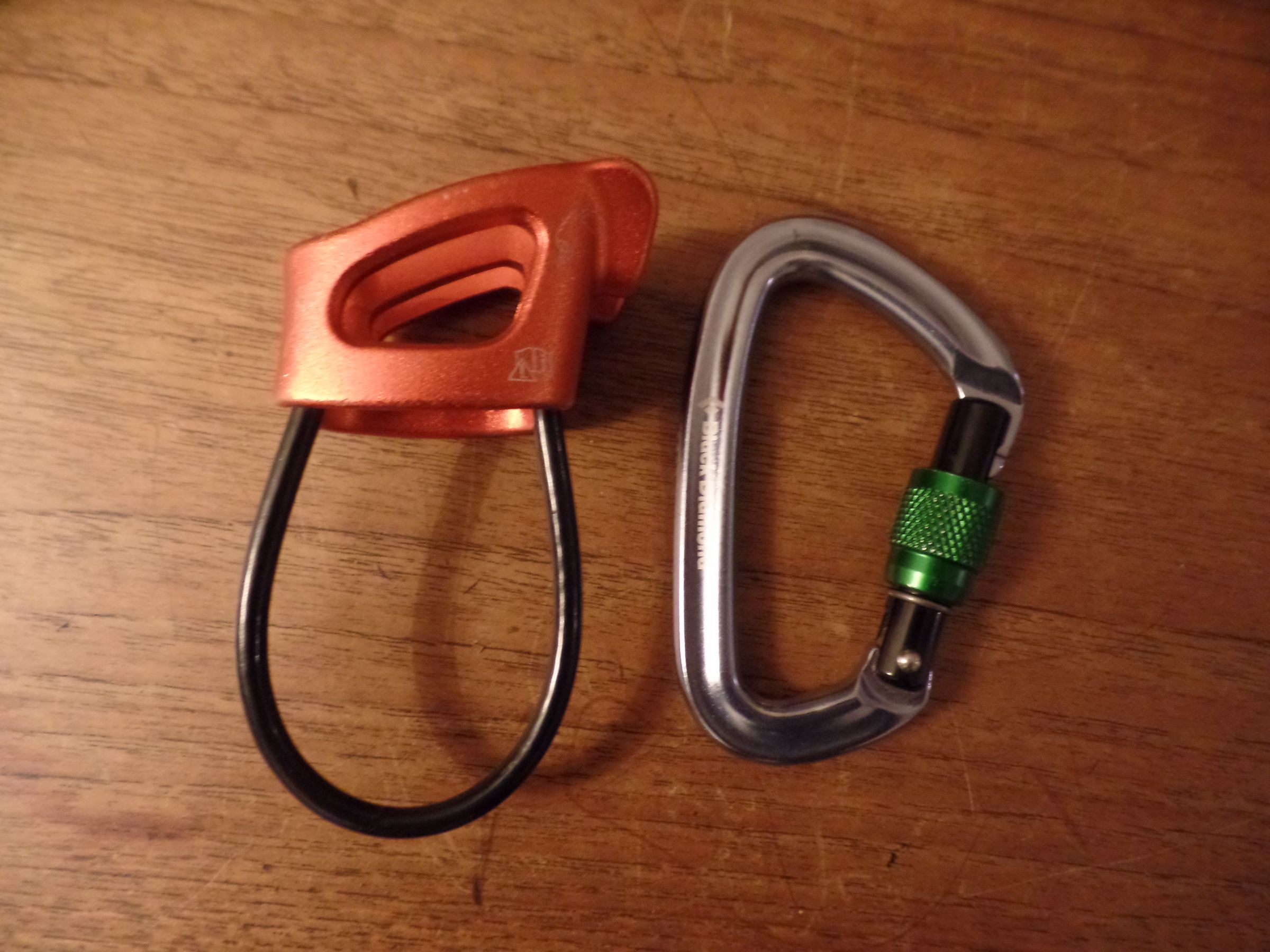 Rappelling a Twin Rope With an ATC Belay Device : 4 Steps - Instructables