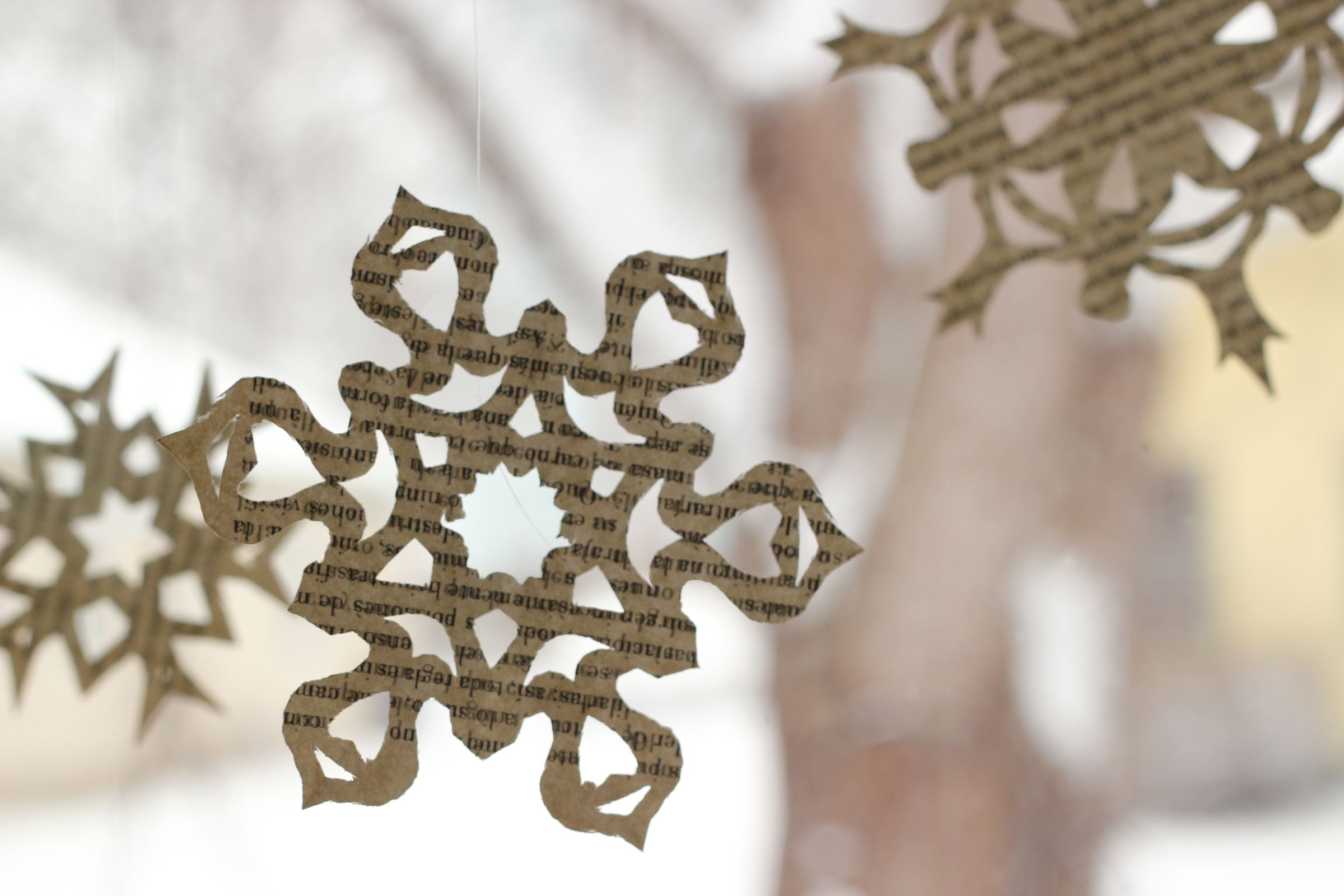 How To: Six Point Paper Snowflake : 6 Steps (with Pictures) - Instructables