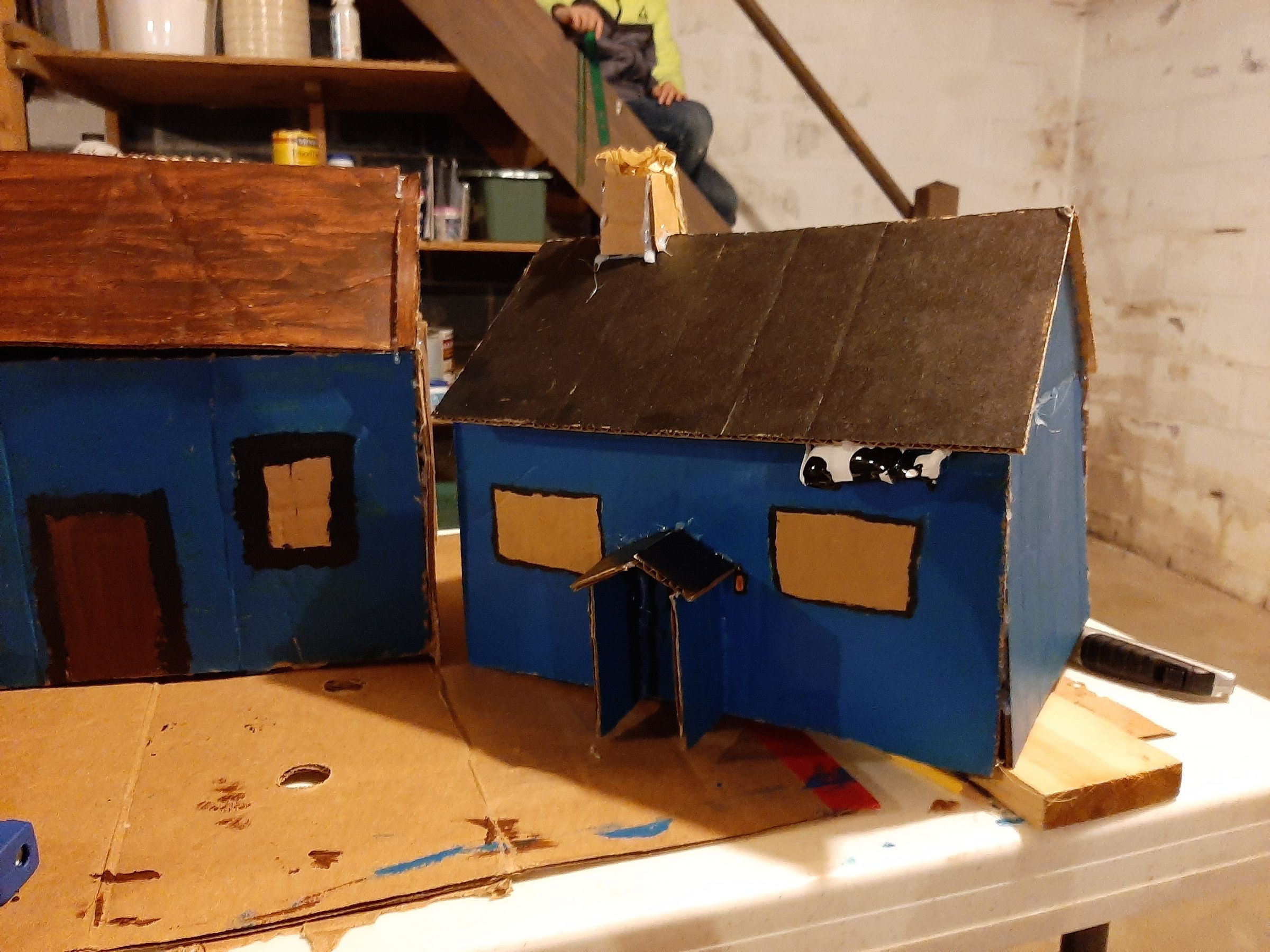 Hot Glue Cardboard House : 5 Steps - Instructables