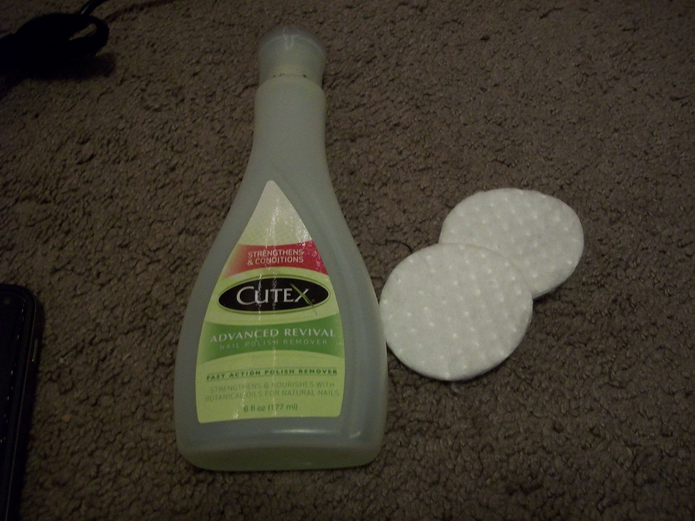 Disney's Frozen: Elsa-Inspired Nails : 7 Steps - Instructables