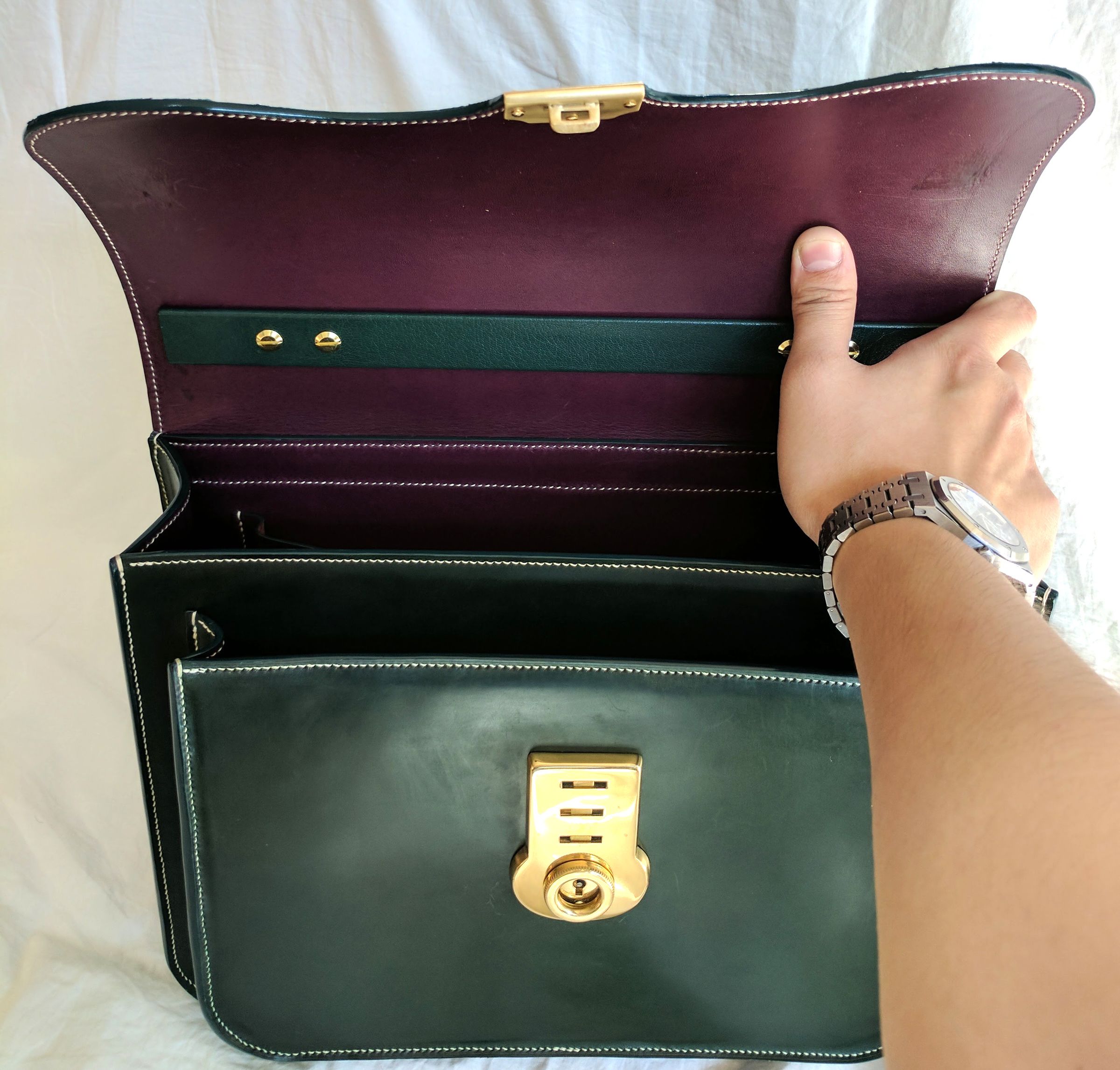 Shell Cordovan Leather Briefcase : 38 Steps (with Pictures) - Instructables