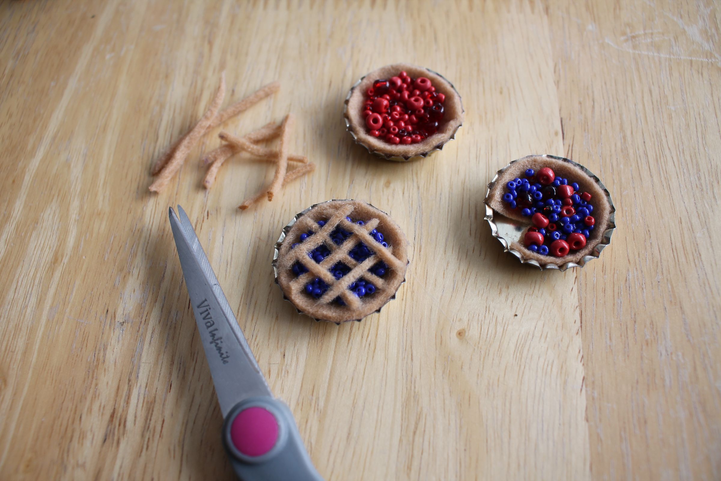 Tiny Felt Pies : 5 Steps (with Pictures) - Instructables