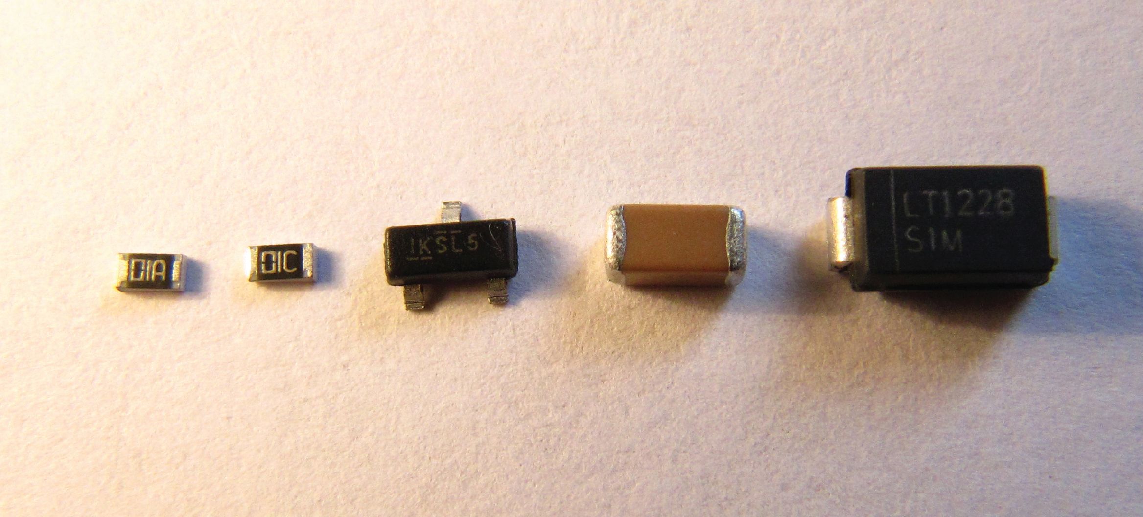 Soldering an SMT MOSFET Driver With a Hotplate : 8 Steps - Instructables