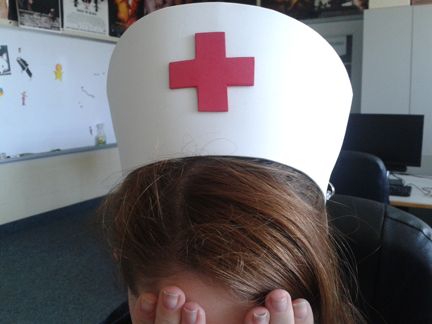 How to Make a Female Nurse Hat : 6 Steps (with Pictures) - Instructables