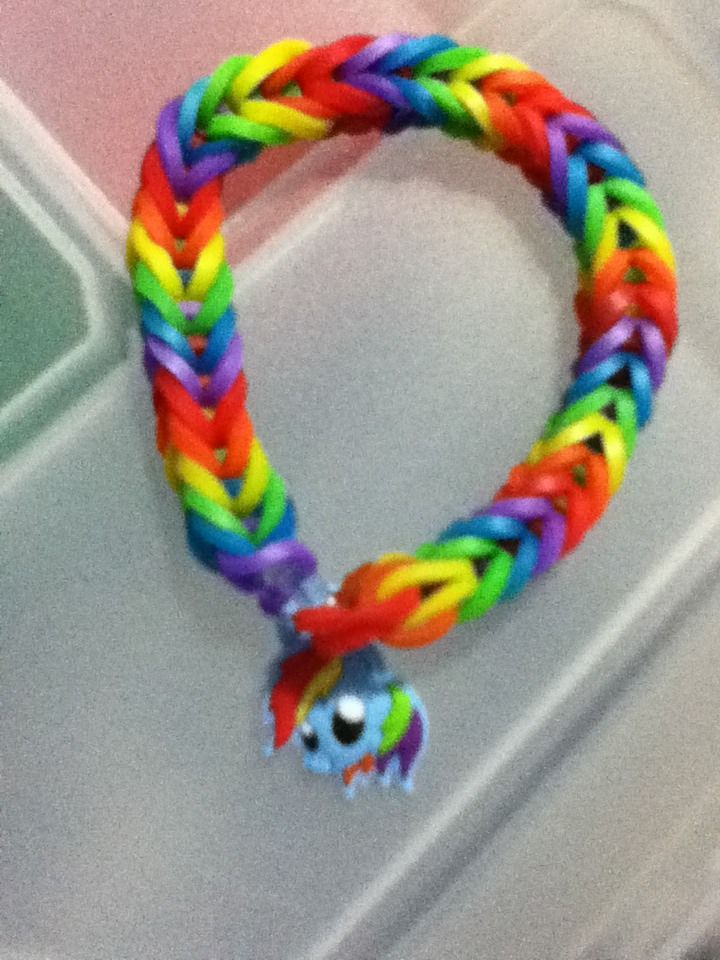 Cra-z-loom Fishtail Braclet Tutorial : 27 Steps - Instructables