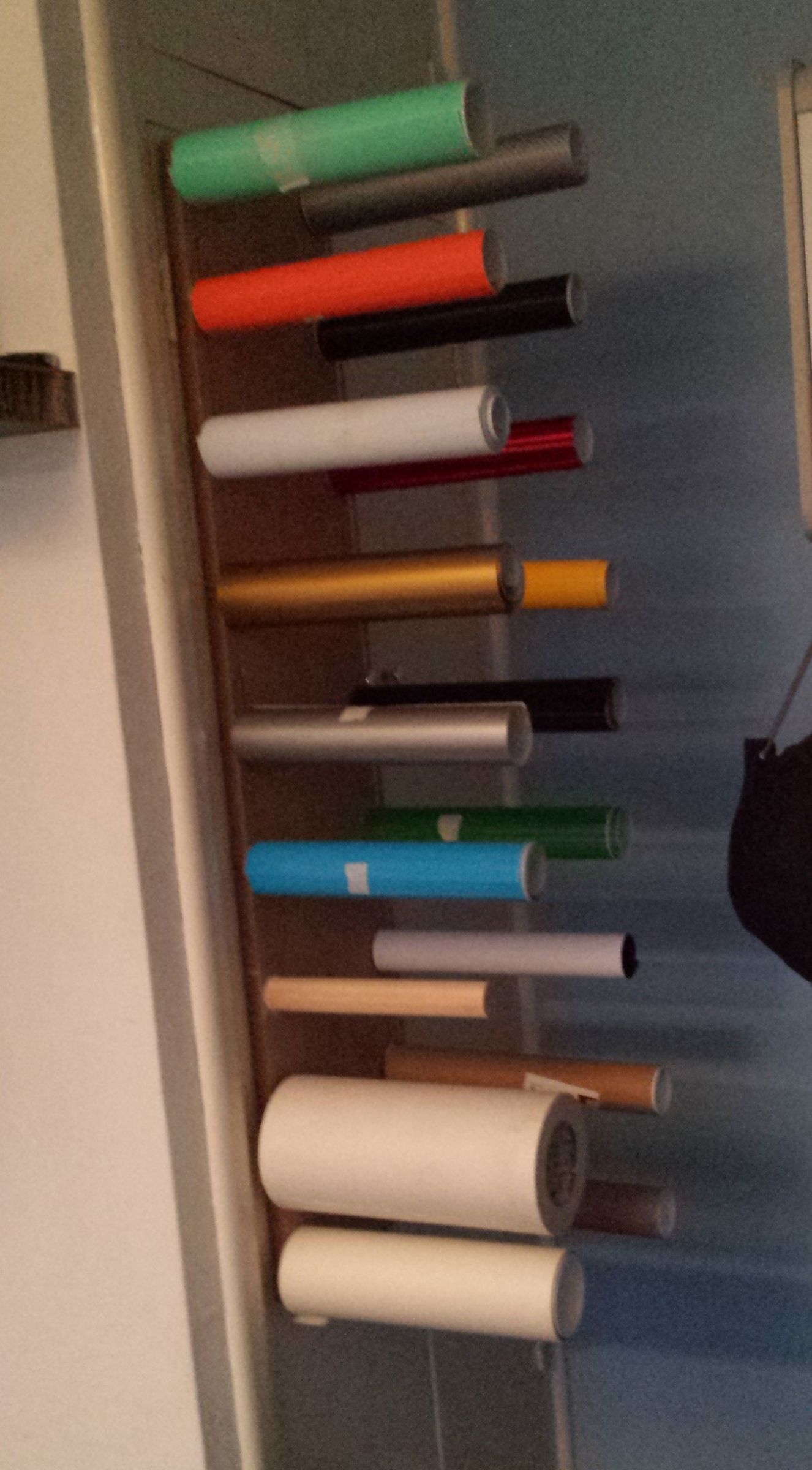 Simple Vinyl Roll Holder : 6 Steps - Instructables
