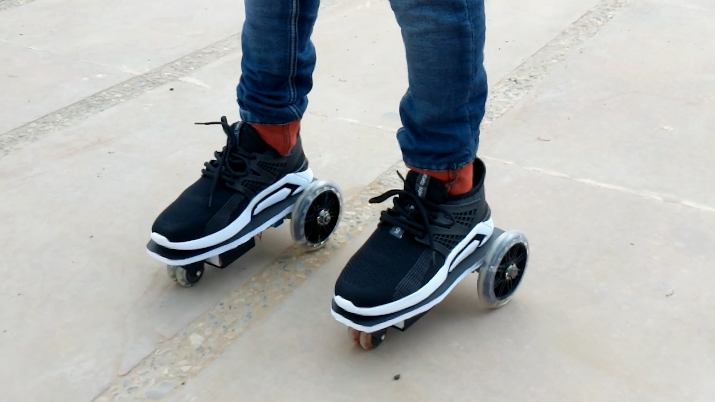 How to Make a Motorized Shoes / Skating at Home : 8 Steps (with ...