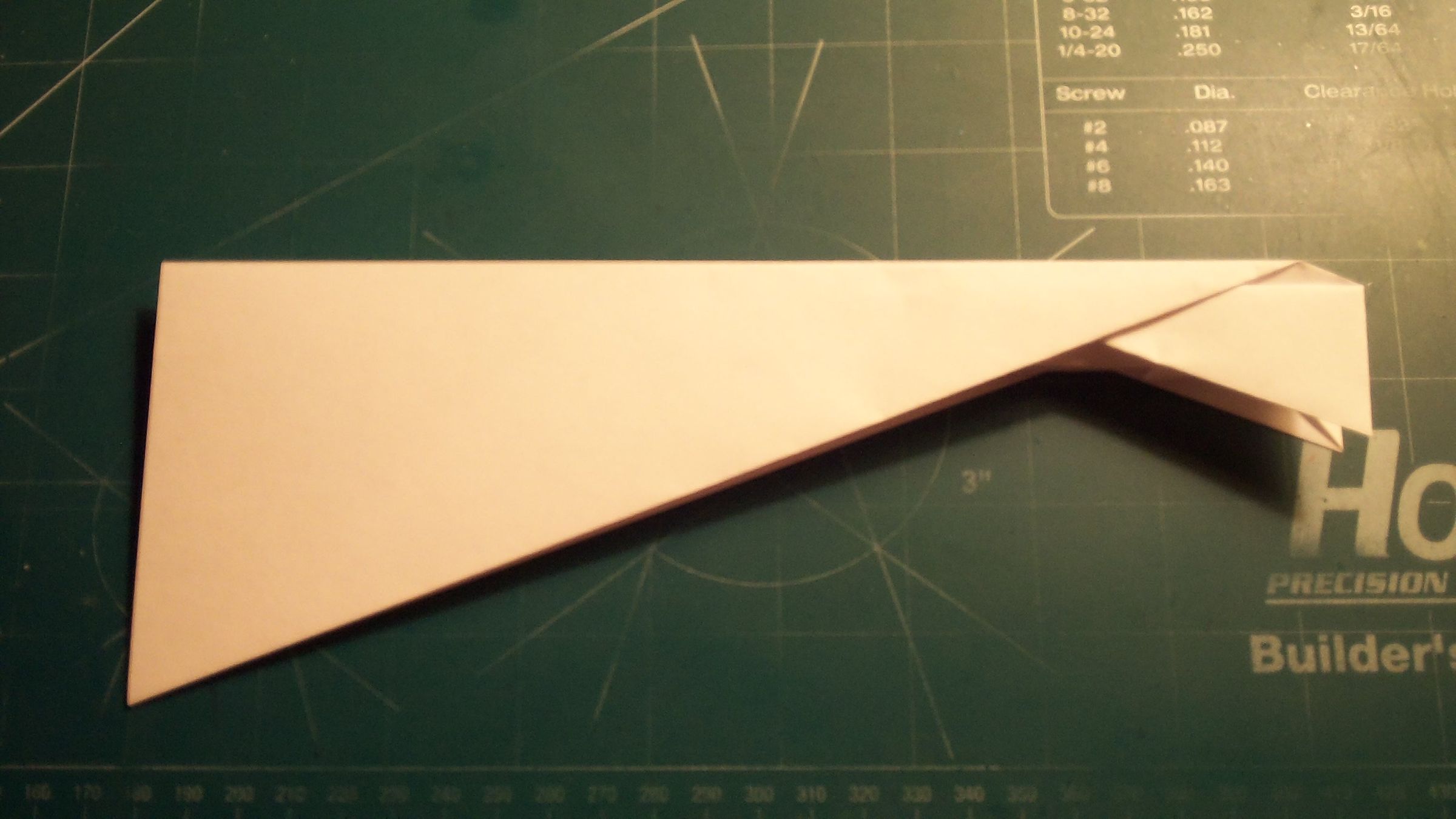 How to Make the Turbo Dagger Paper Airplane : 5 Steps - Instructables