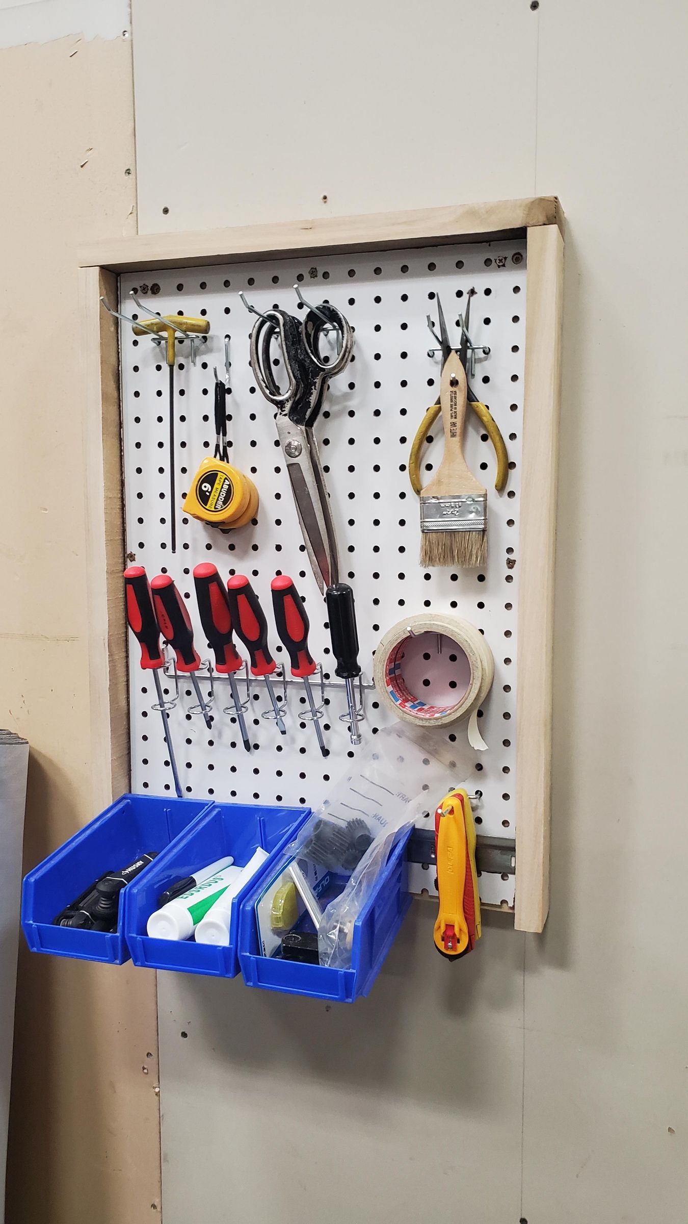 Tool Holder Pegboard (1 Hour Project) : 5 Steps - Instructables