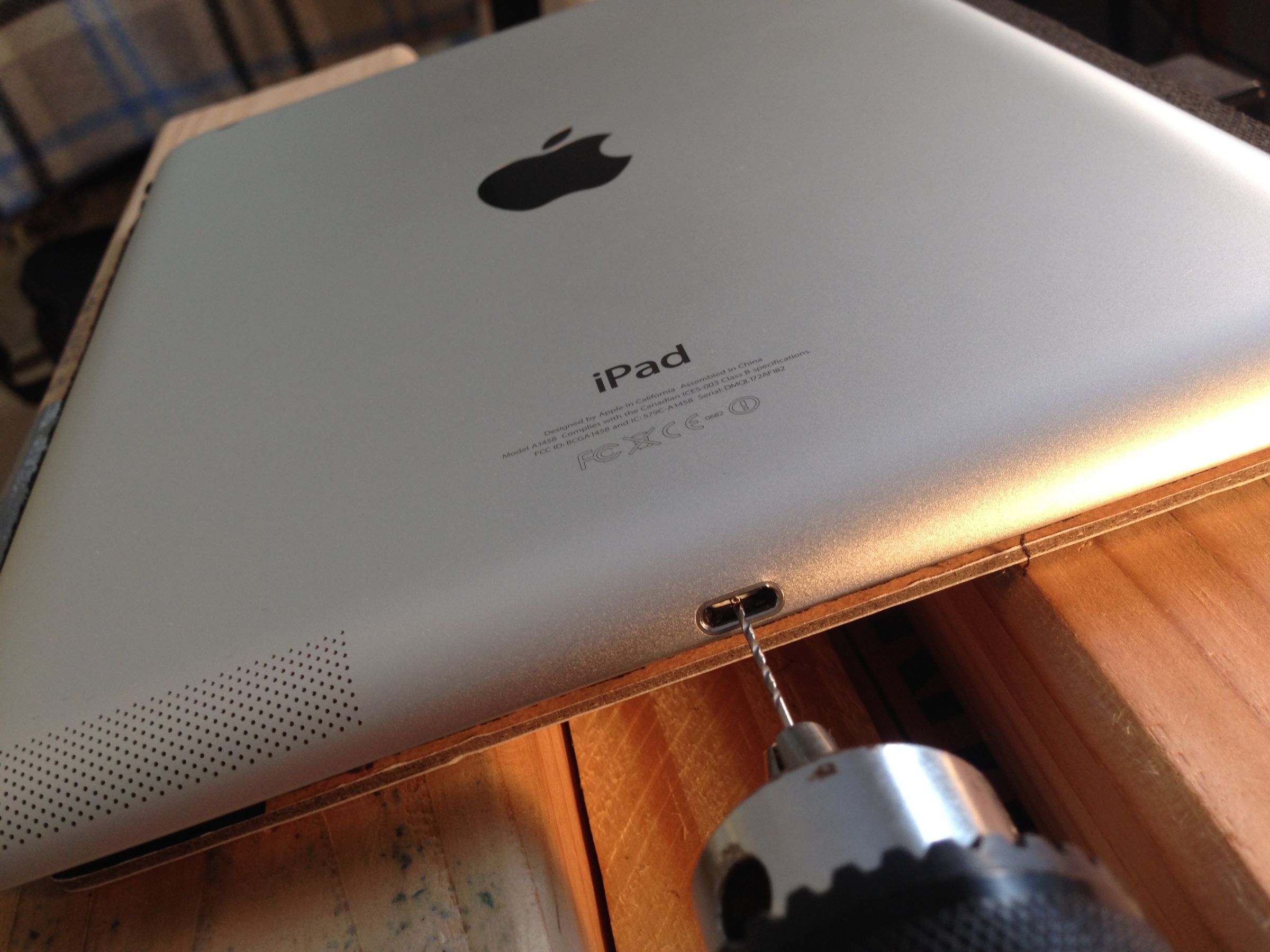 Extract a Broken Lightning Plug From Your IPad : 6 Steps (with Pictures ...