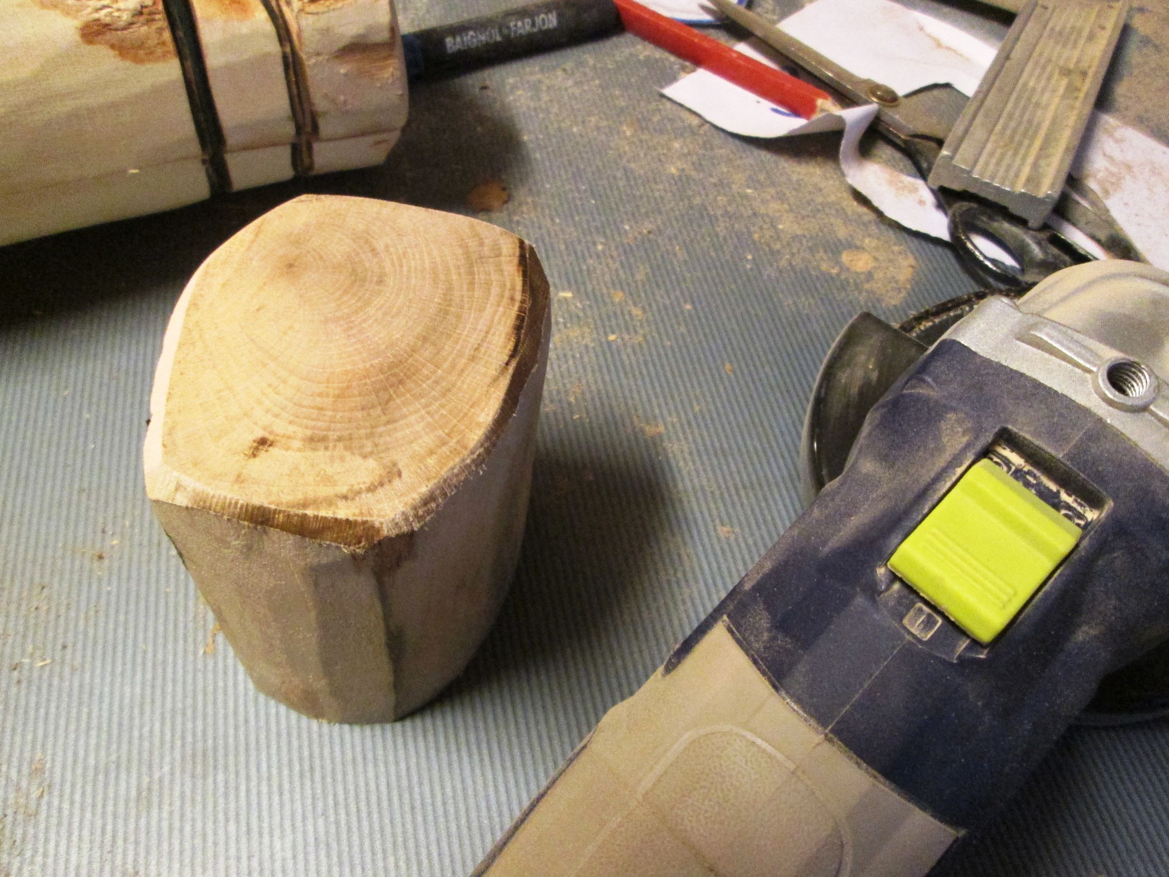 Handheld Tree Cannon - Nerf Style : 6 Steps (with Pictures) - Instructables