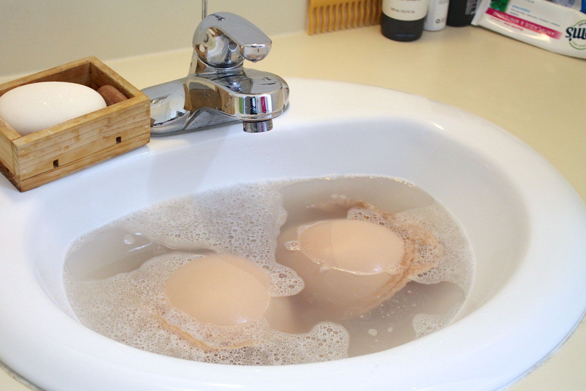 How to Hand Wash a Bra : 4 Steps (with Pictures) - Instructables