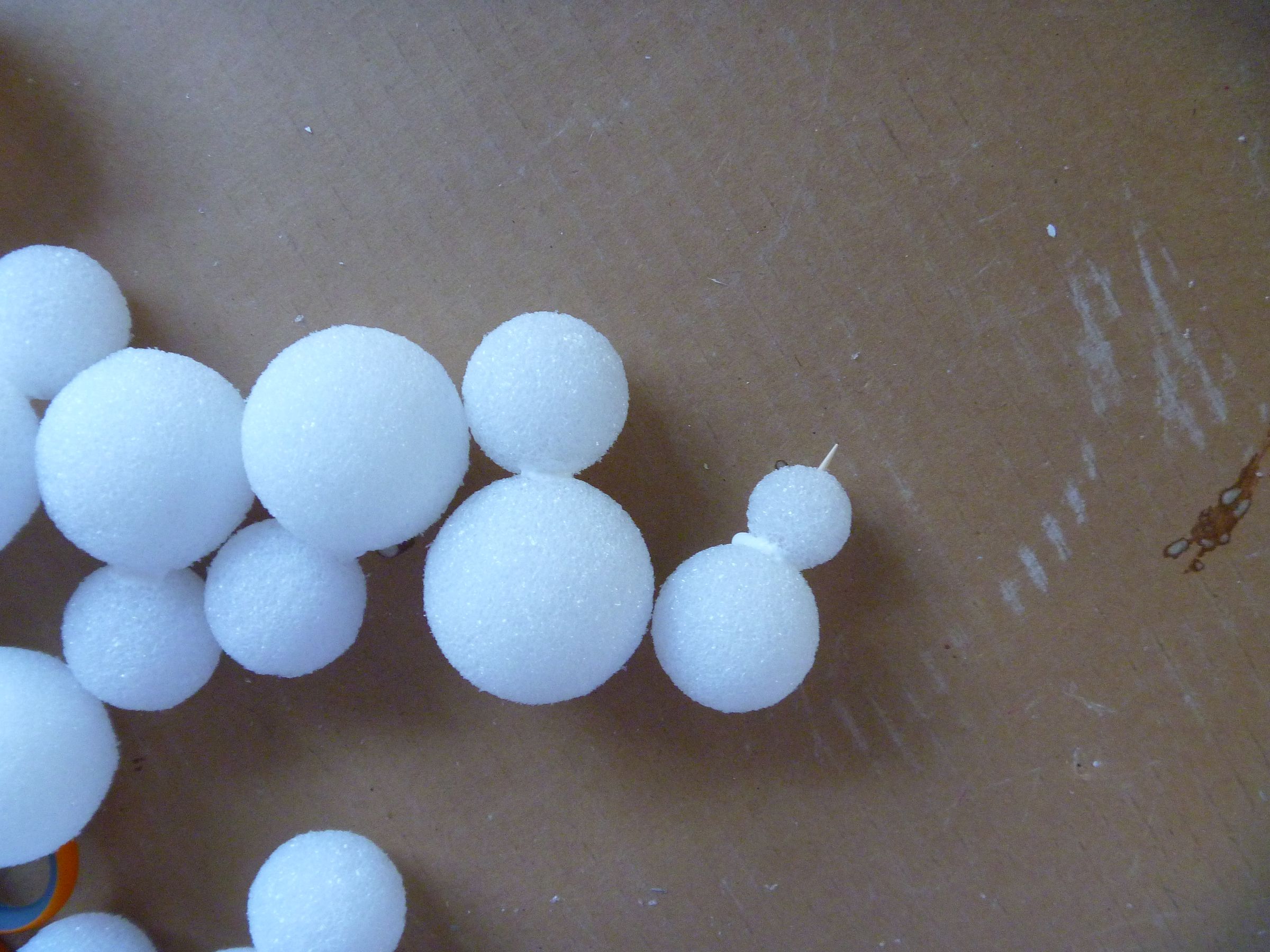 How to Make Spiders for Halloween : 6 Steps (with Pictures) - Instructables