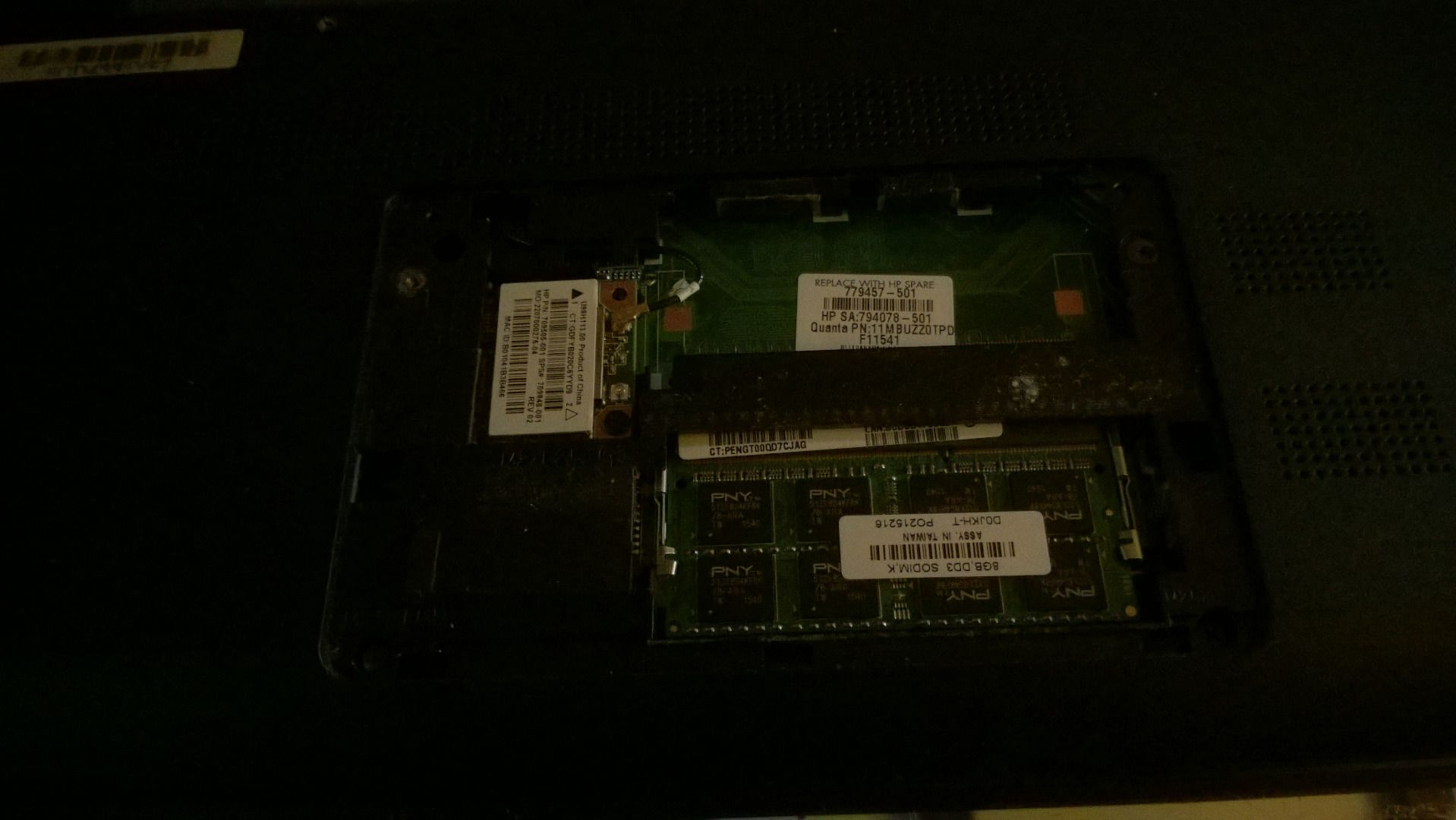 How to Change RAM on Your HP 15 Netbook PC : 15 Steps - Instructables