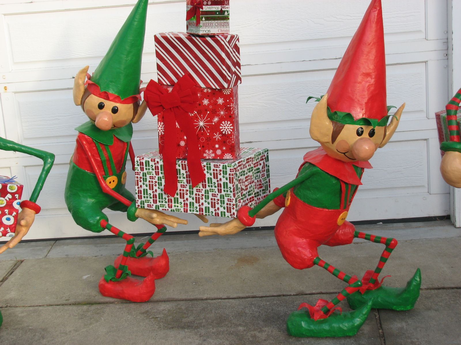 Santa's Elves Yard Display : 7 Steps (with Pictures) - Instructables