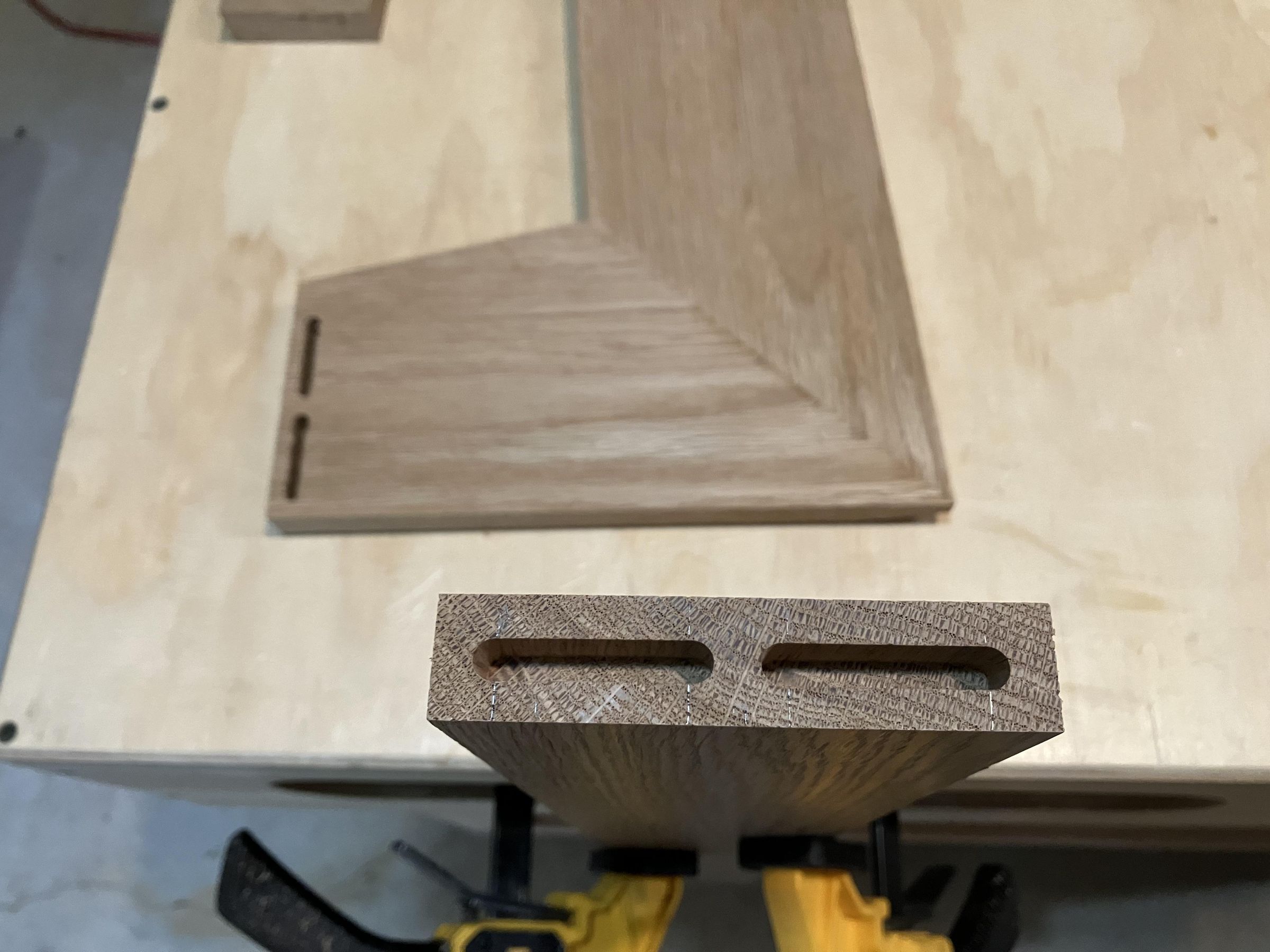 Modern Bookcase : 5 Steps (with Pictures) - Instructables