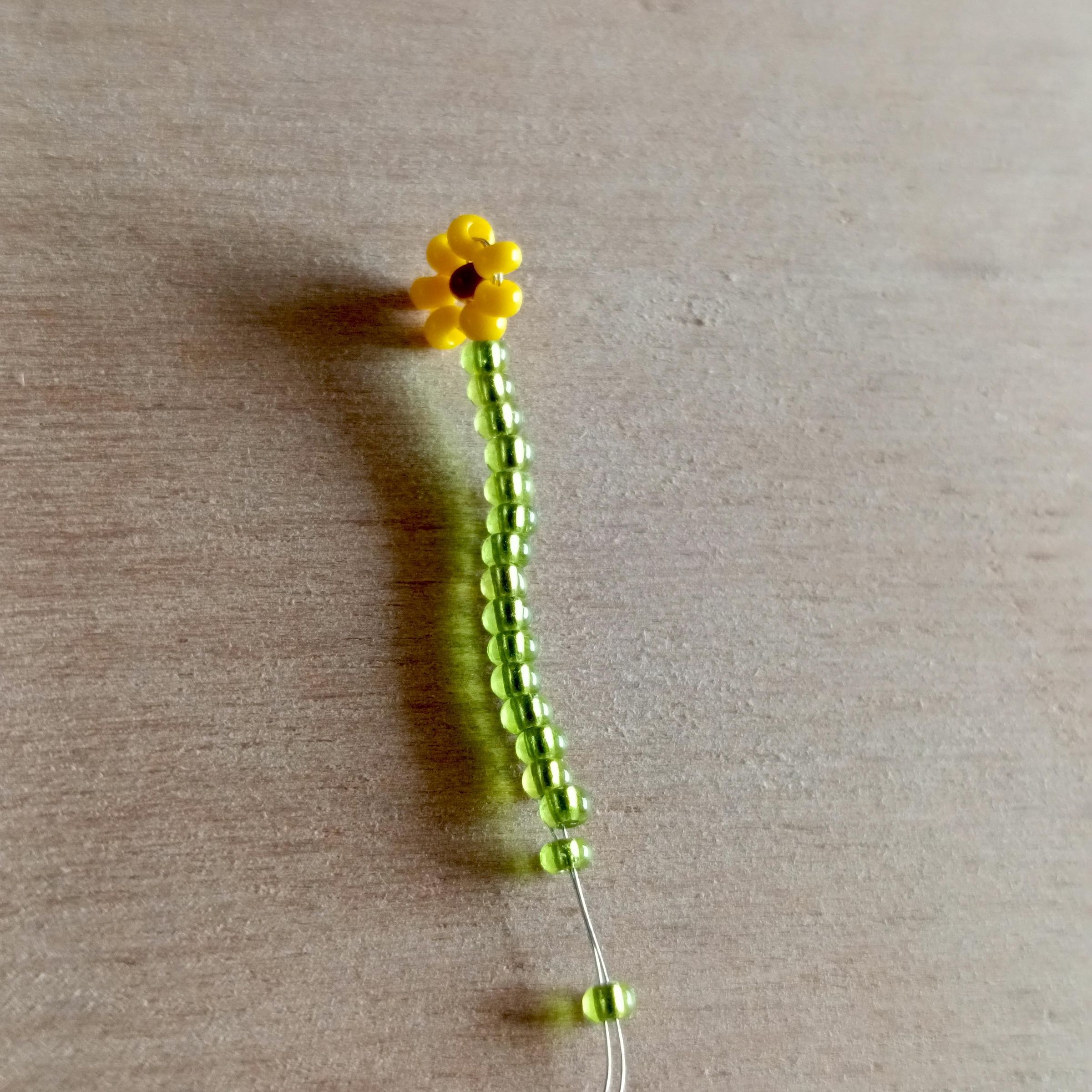 Mini Beaded Flowers Bouquets : 11 Steps (with Pictures) - Instructables