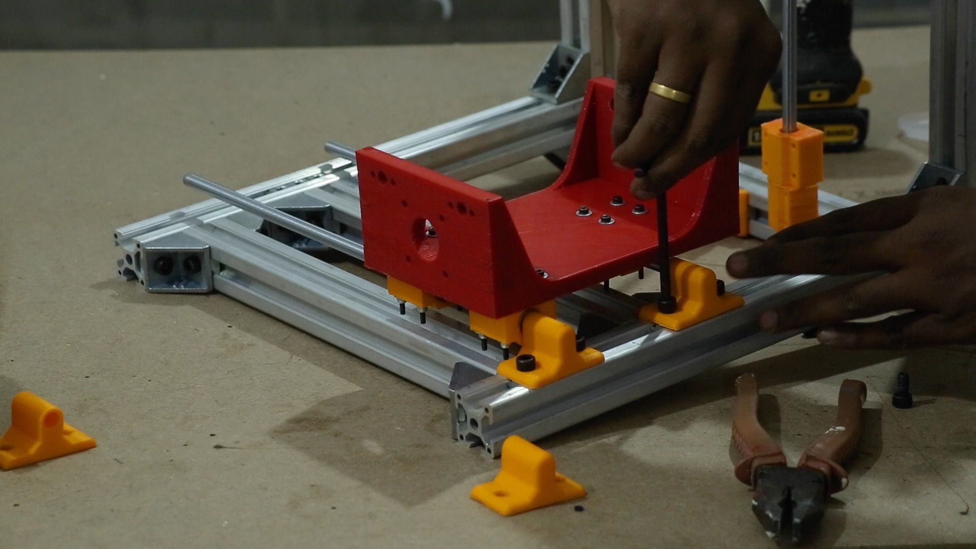 DIY PCB Milling Machine - Part 3 - X and Z Axis : 5 Steps - Instructables