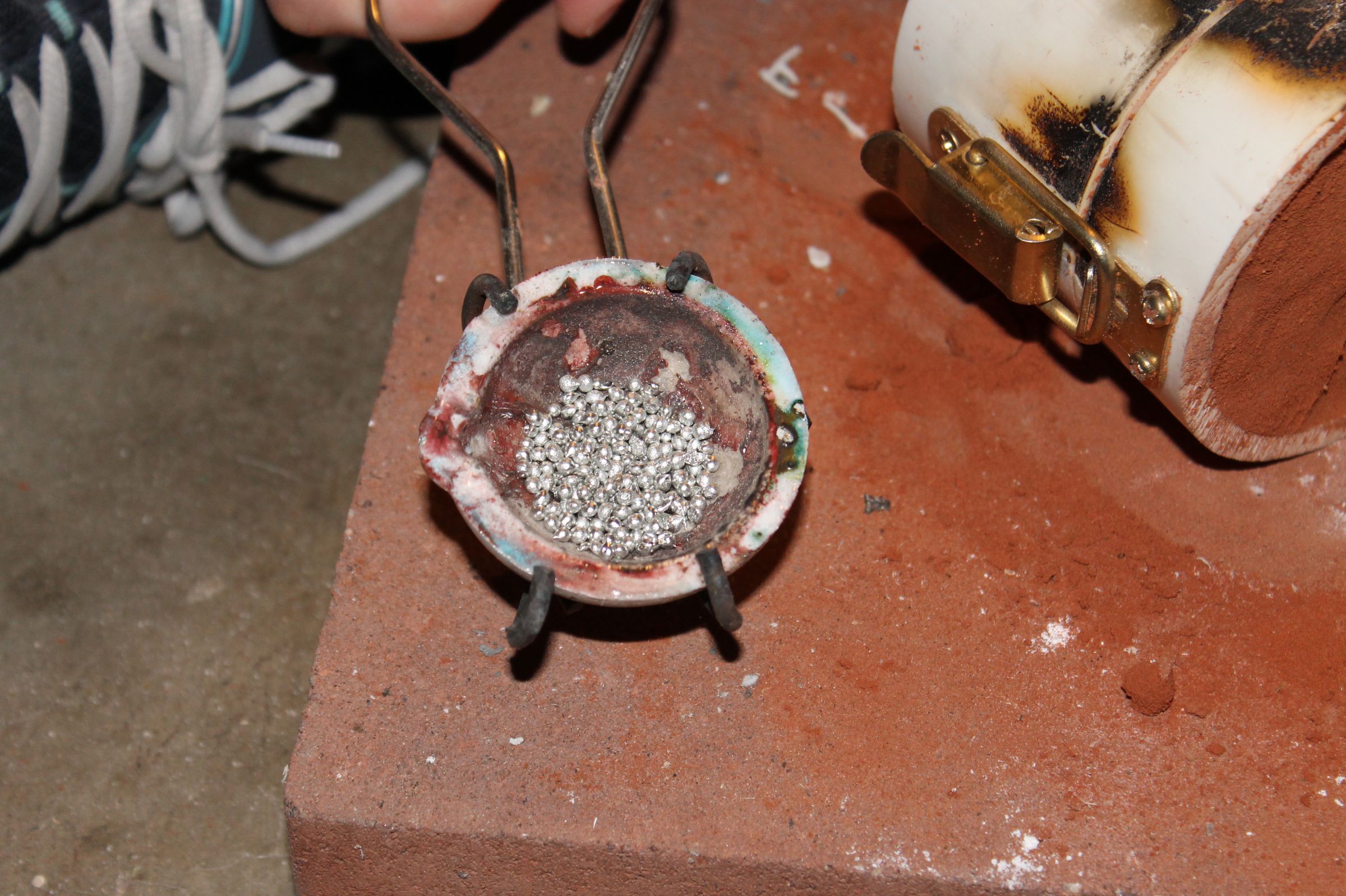 Easy Charm and Pin Casting : 7 Steps (with Pictures) - Instructables