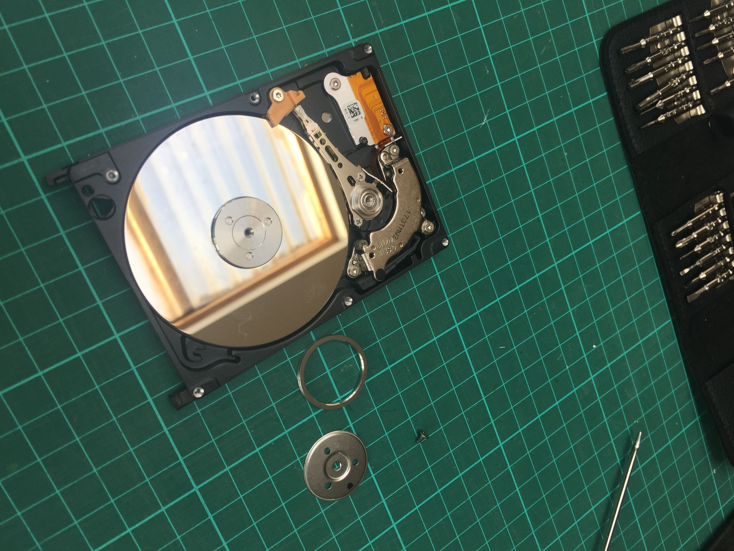 Hard Drive Clock : 12 Steps (with Pictures) - Instructables