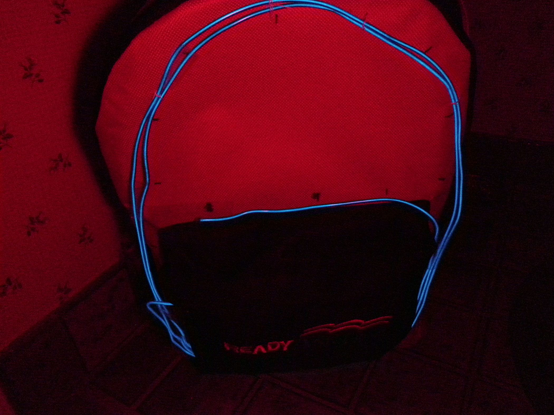 HOW TO MAKE AN EL WIRE BACKPACK : 5 Steps - Instructables