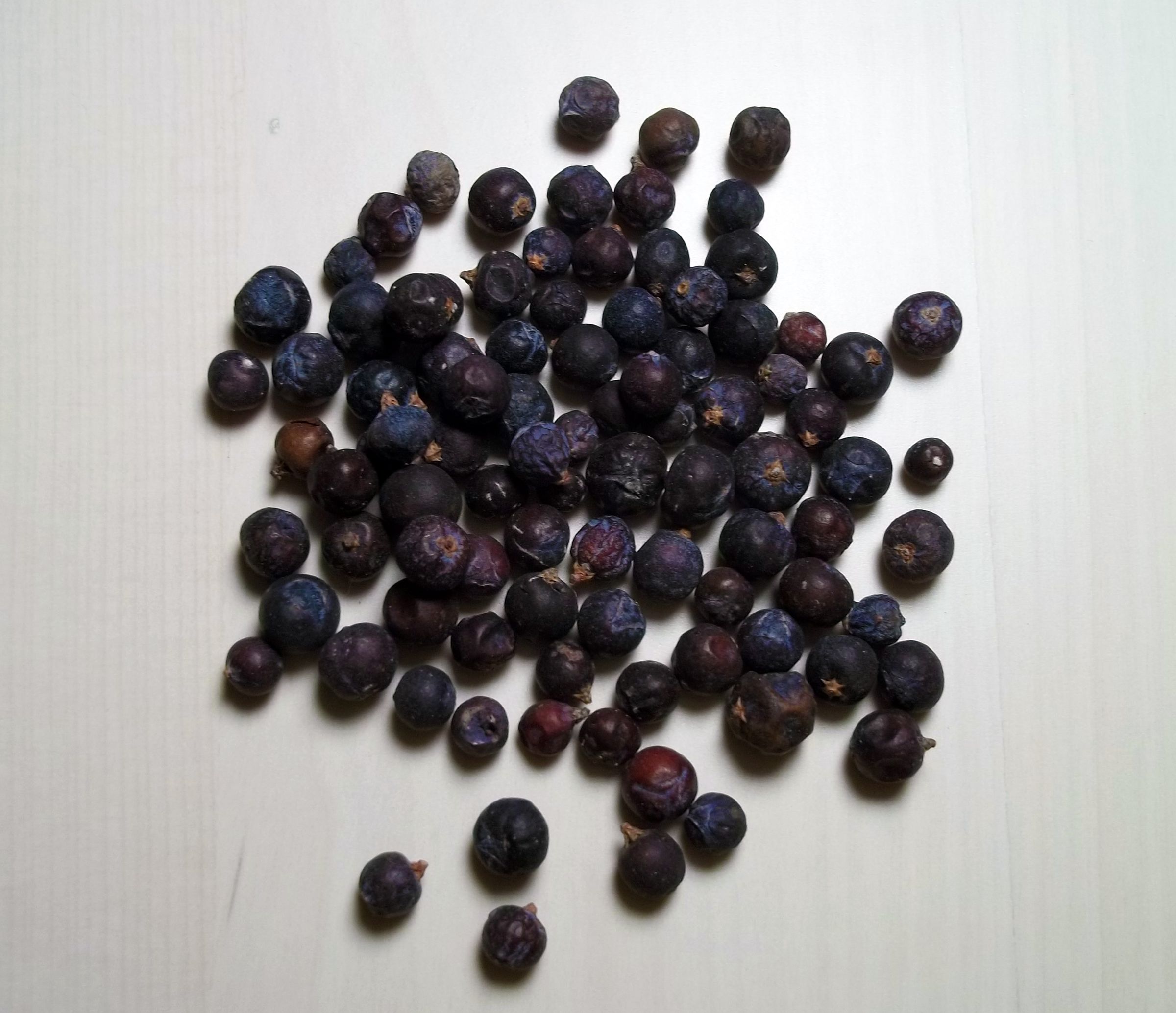 DIY Compound Gin : 7 Steps (with Pictures) - Instructables