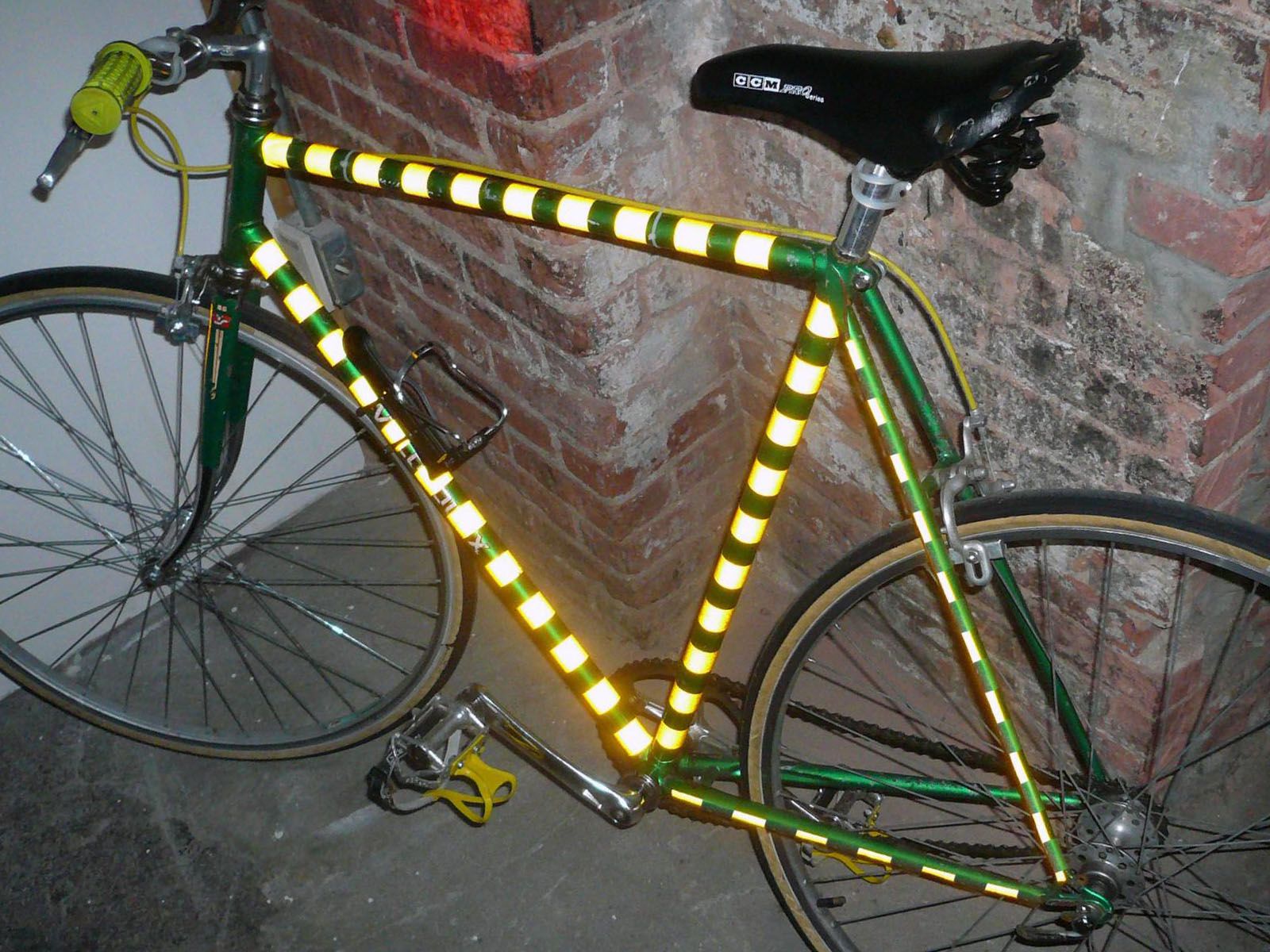 Bright Bike DIY Kit Installation : 4 Steps - Instructables