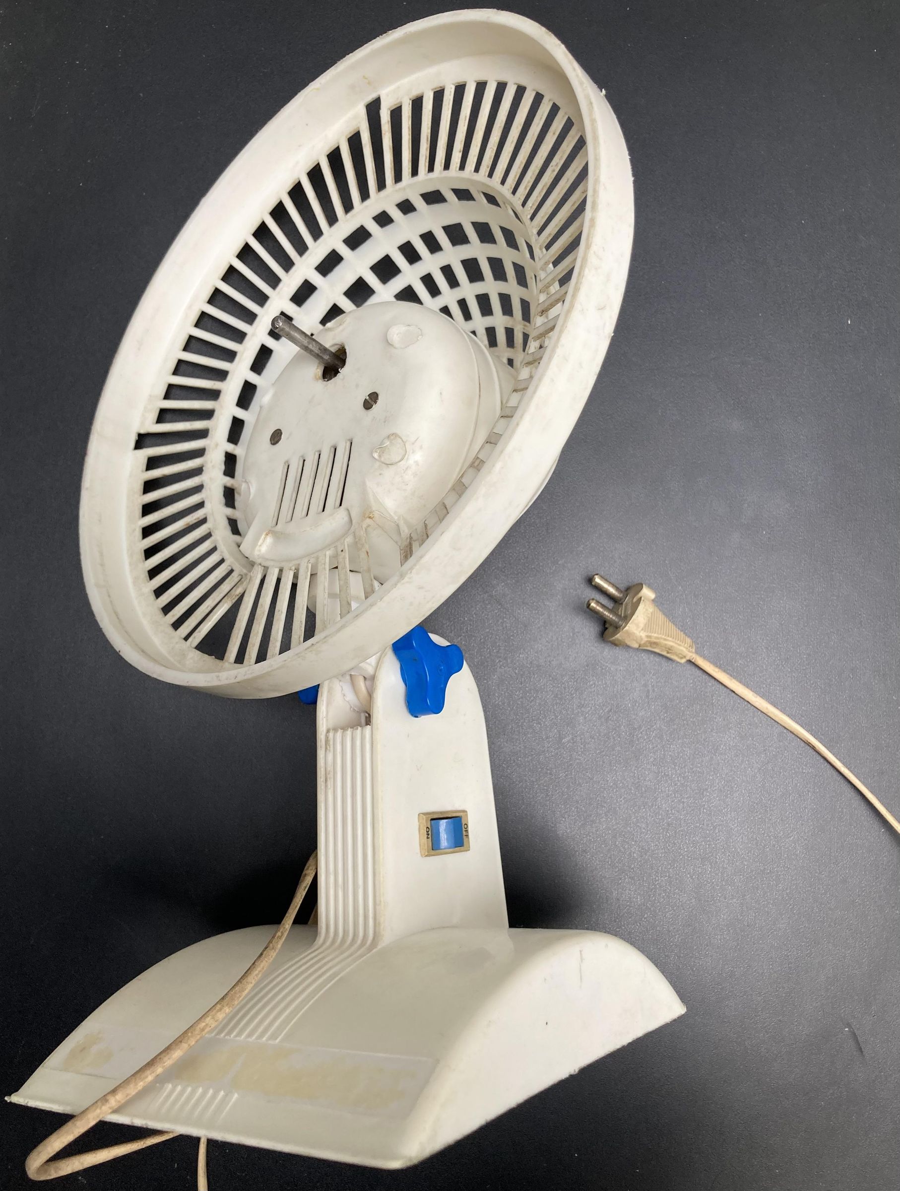 Fixing Fan Blade : 5 Steps (with Pictures) - Instructables