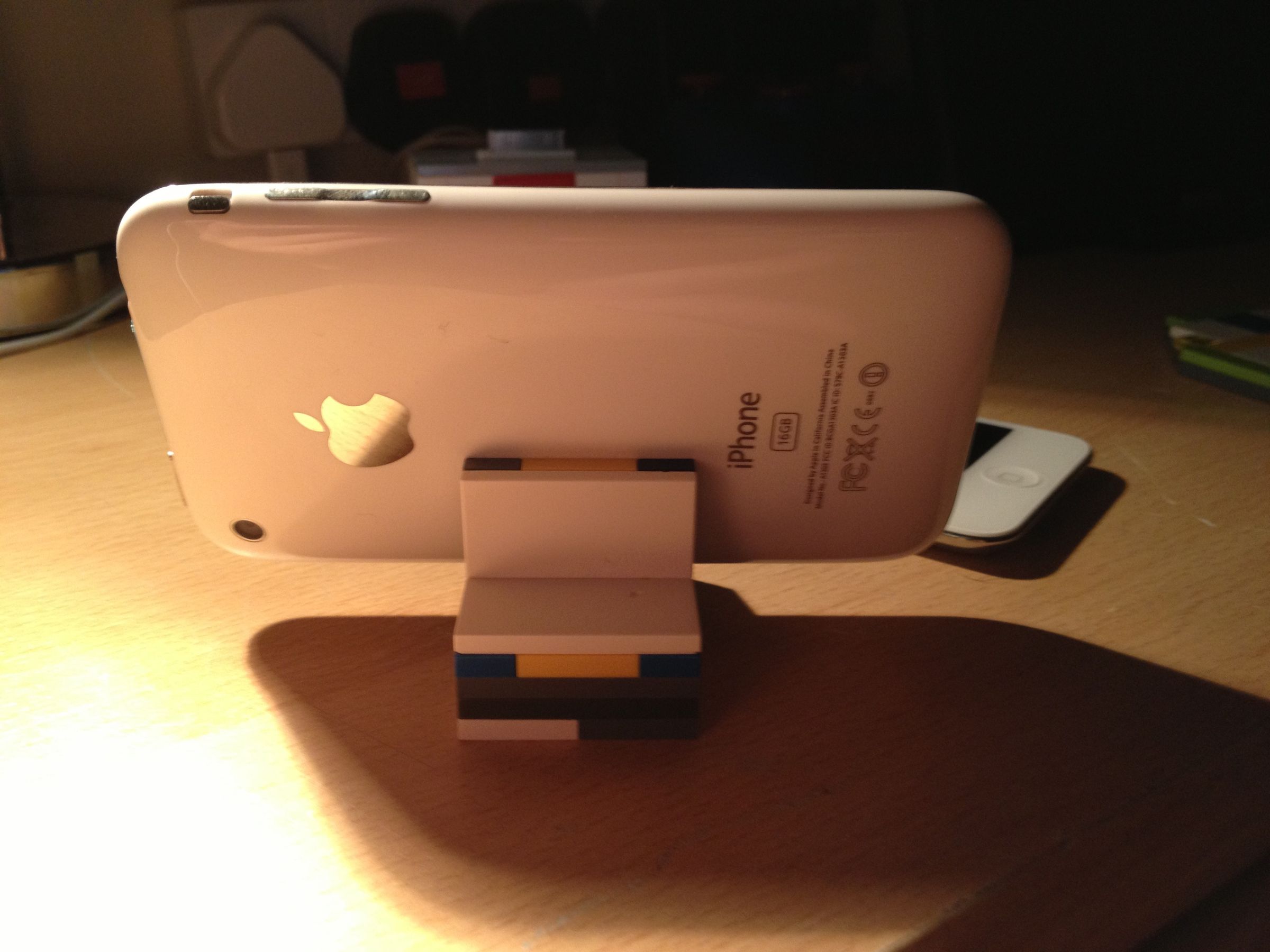 Lego Phone Dock : 6 Steps - Instructables