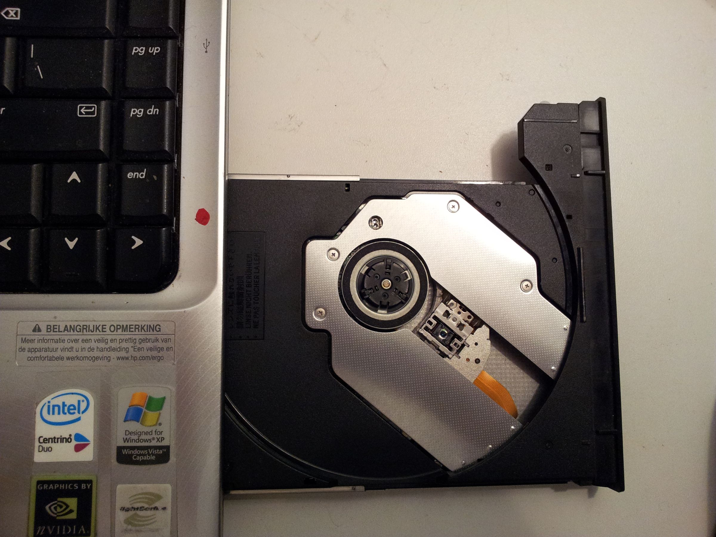 Your DVD-ROM Laptop Doesn't Work Anymore??Simple Guide to Clean the ...