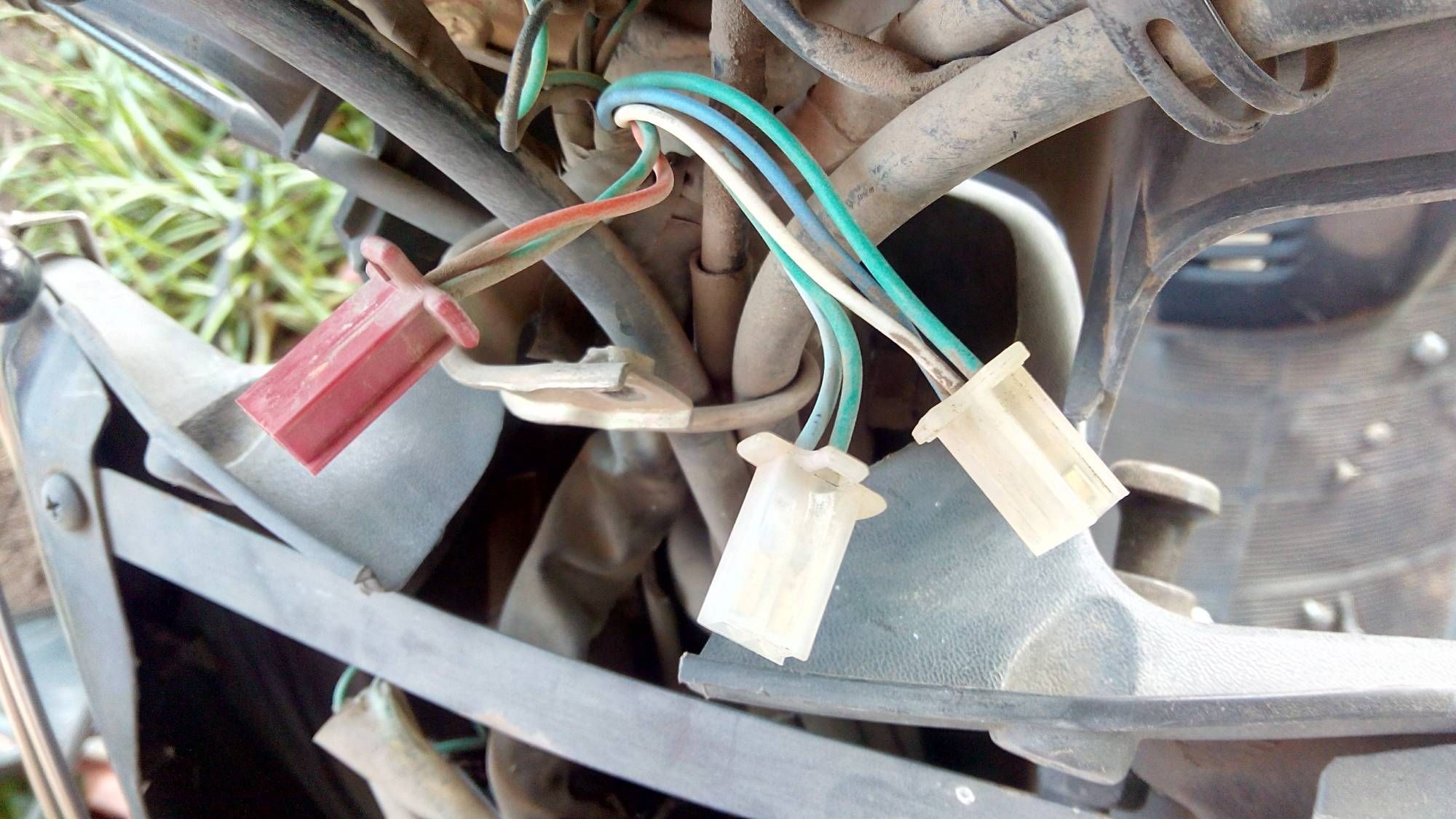 Make Your Scooter/ Motorcycle Headlight Brighter by 80% : 4 Steps ...