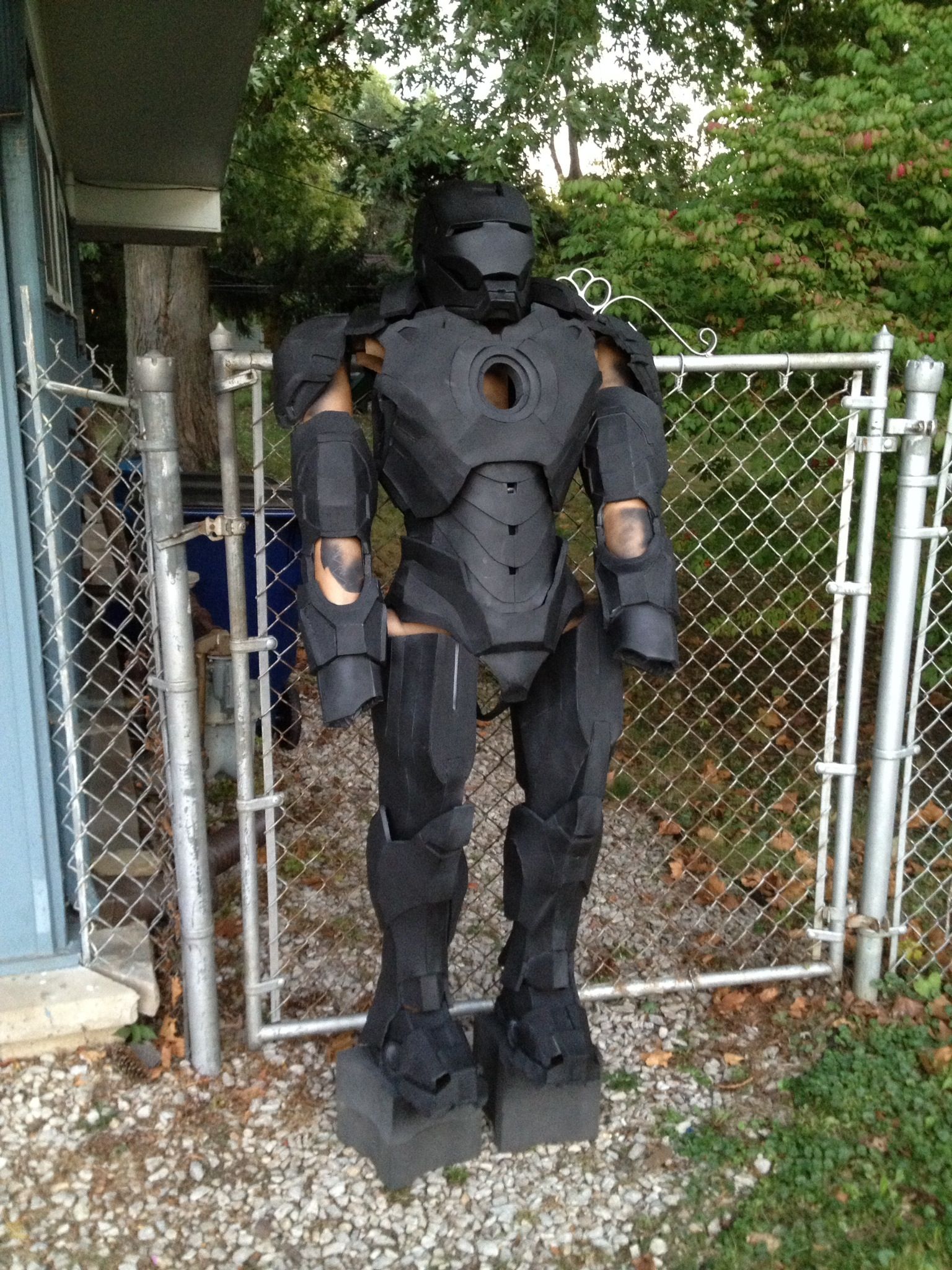 Iron Man Suit : 6 Steps (with Pictures) - Instructables