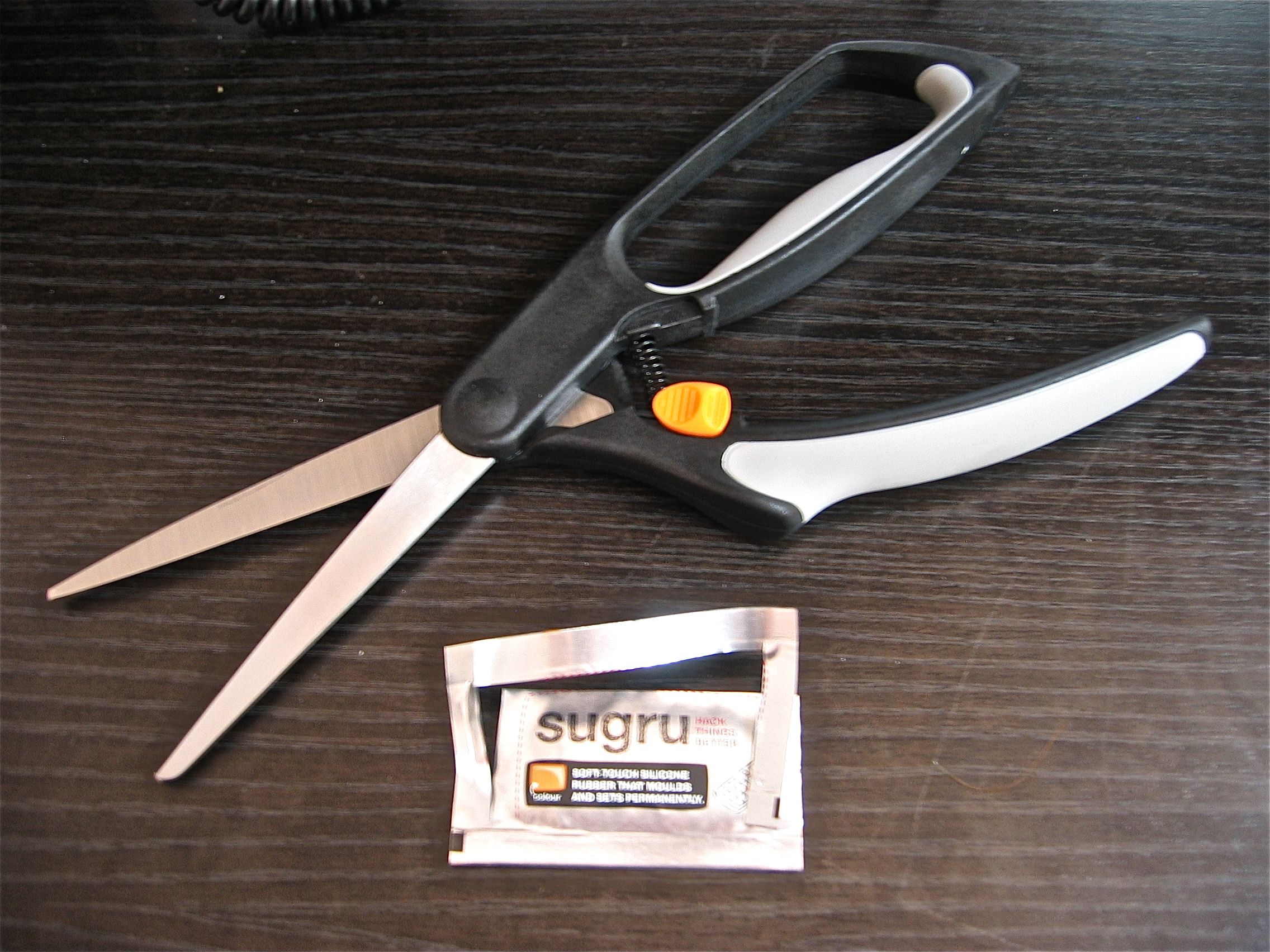 Fix a Rolling Bag Handle With Sugru : 3 Steps - Instructables