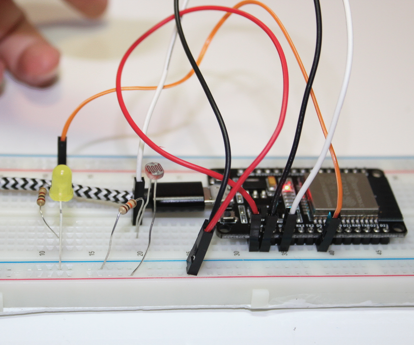 Interfacing Photoresistor With ESP32 : 4 Steps - Instructables