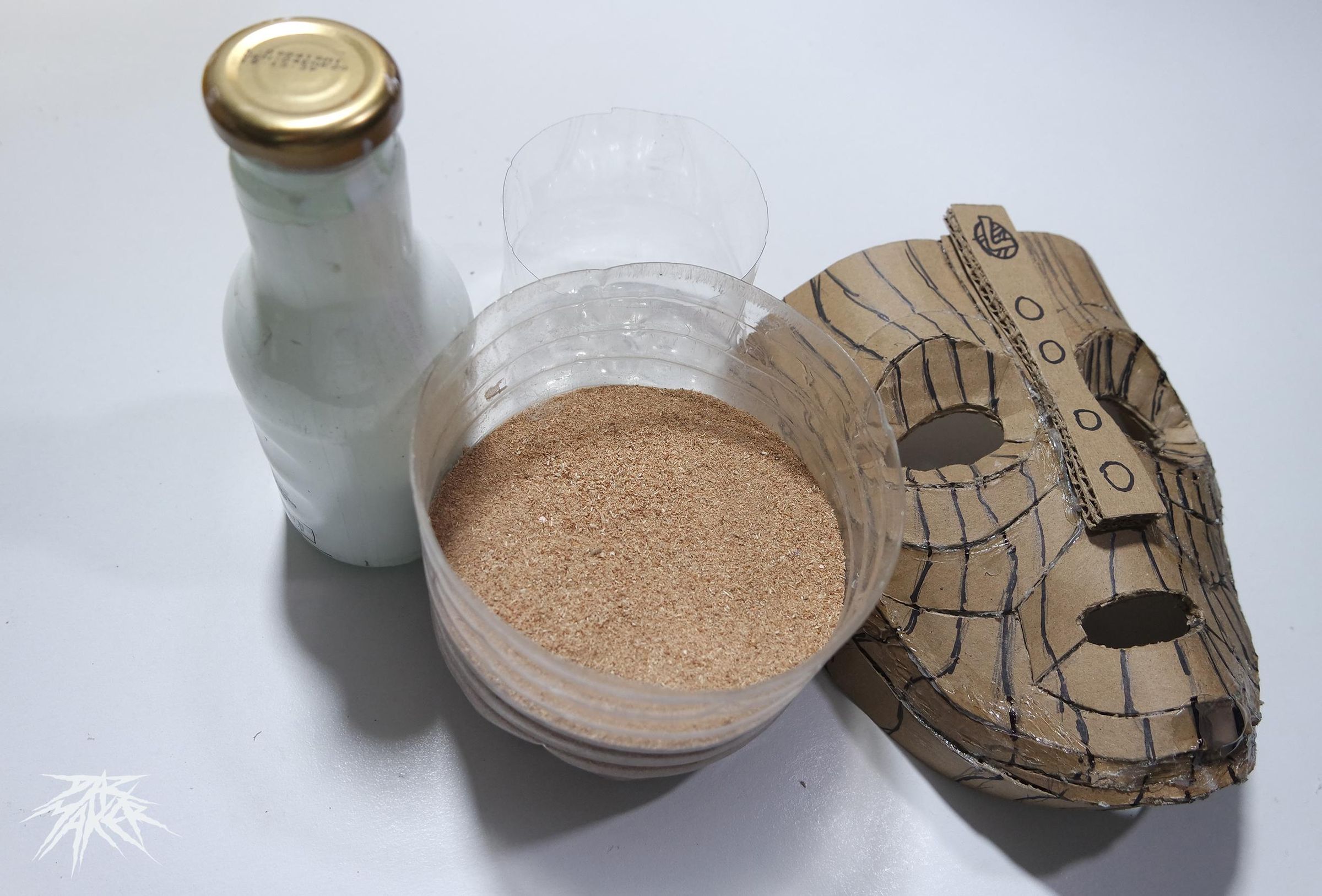 Sawdust Loki's Mask. : 12 Steps (with Pictures) - Instructables