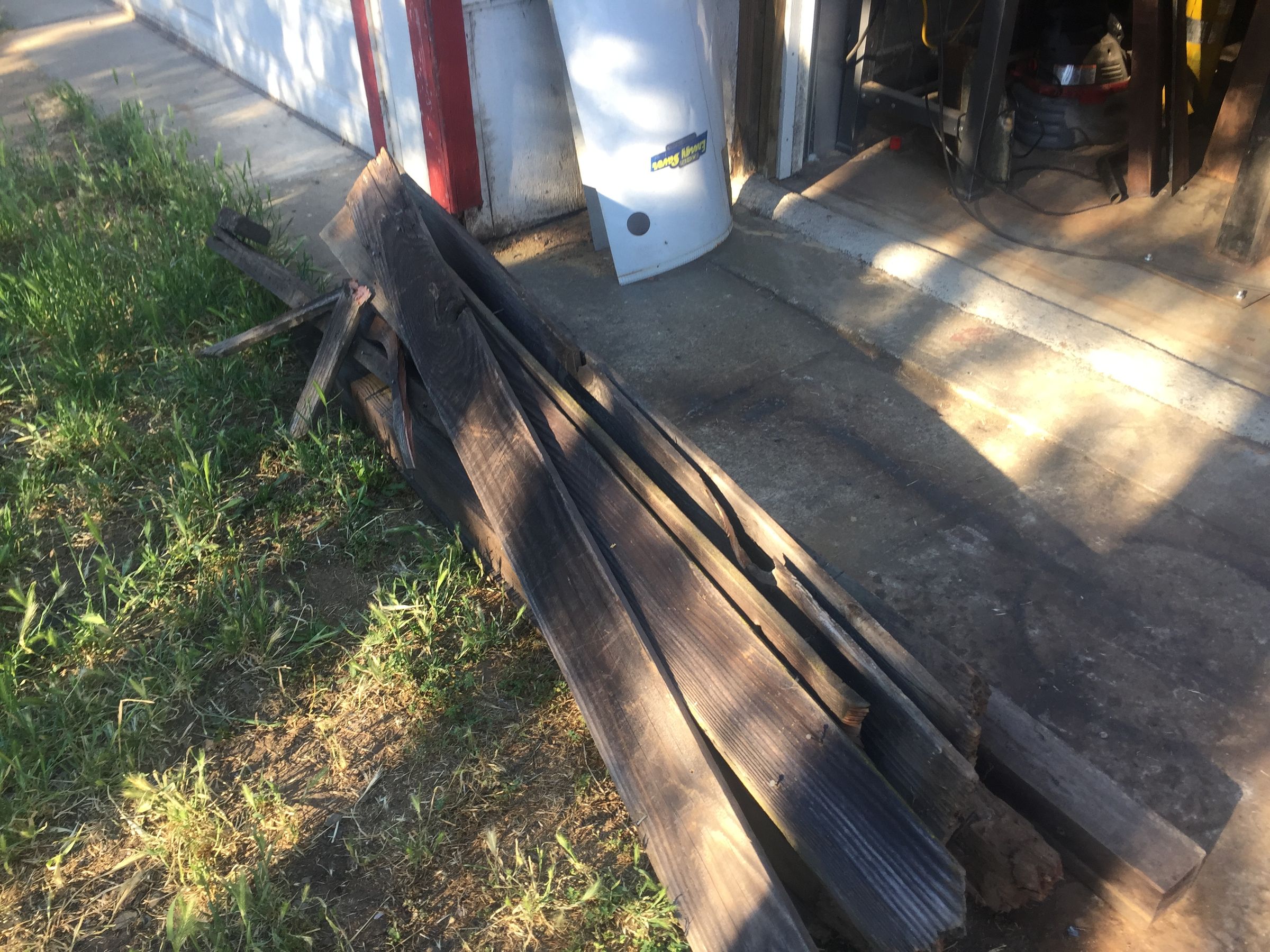 Upcycled Compost Bin : 6 Steps (with Pictures) - Instructables