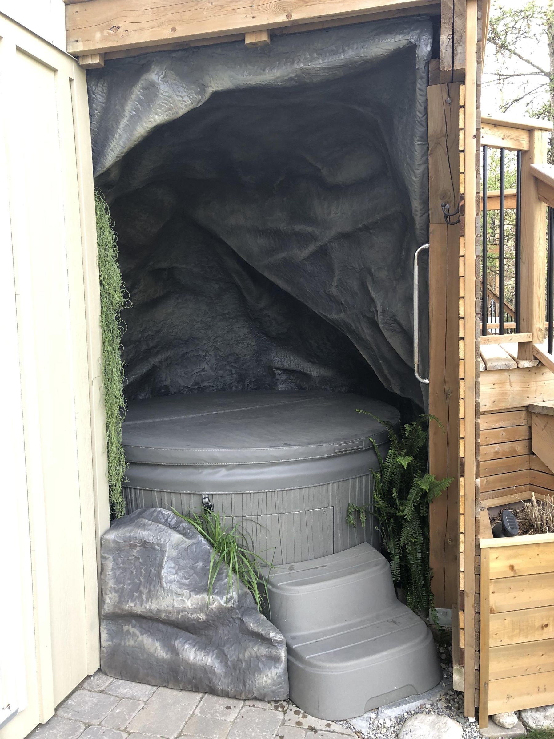 How to Make a Fake (but Realistic) Rock Cave! : 7 Steps (with Pictures ...