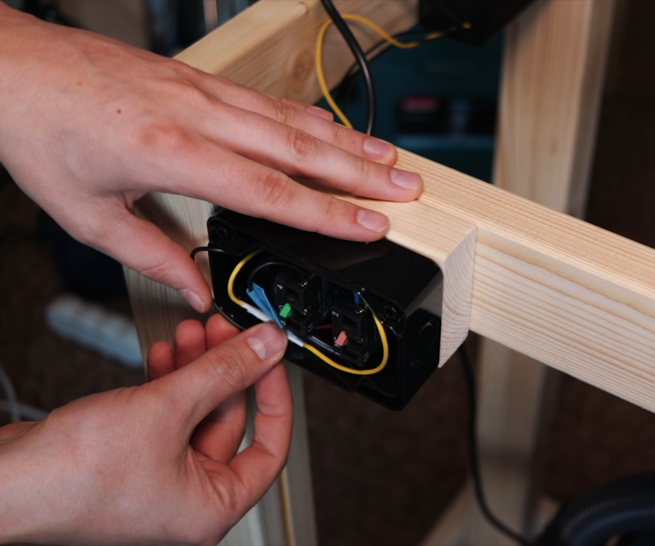 DIY Small/Portable/Convenient Workbench : 27 Steps (with Pictures ...