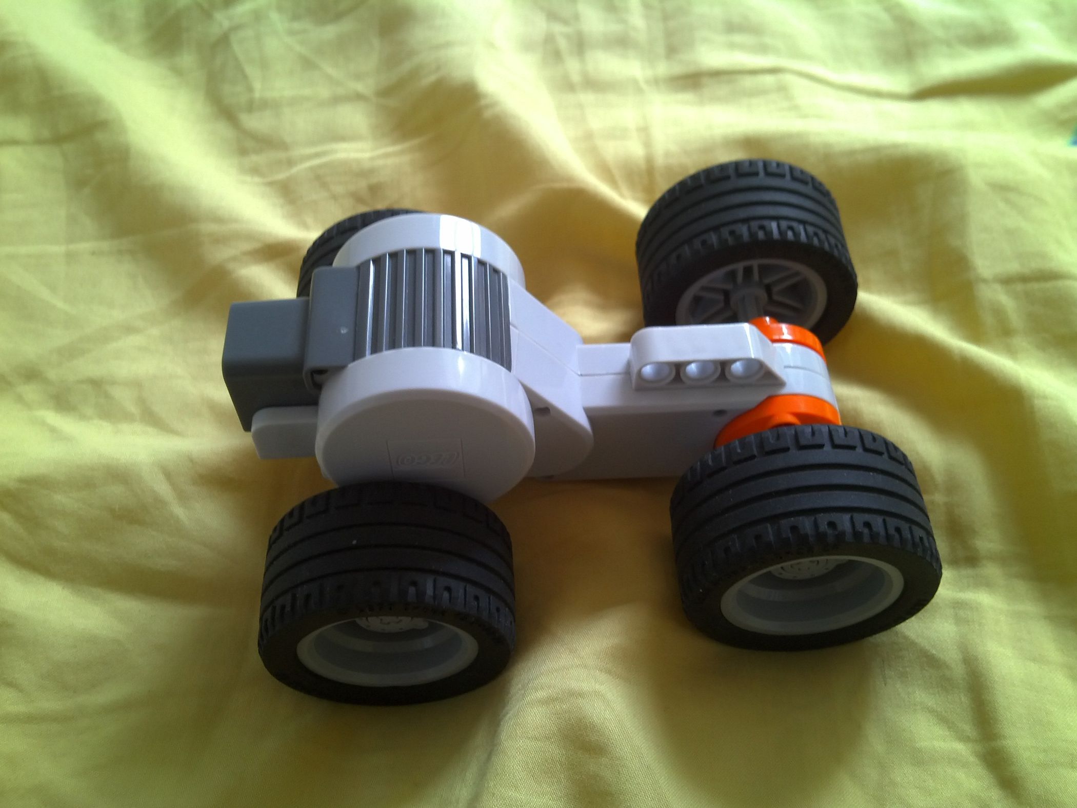 NXT Dynamo Car! NO BATTERIES! : 7 Steps - Instructables