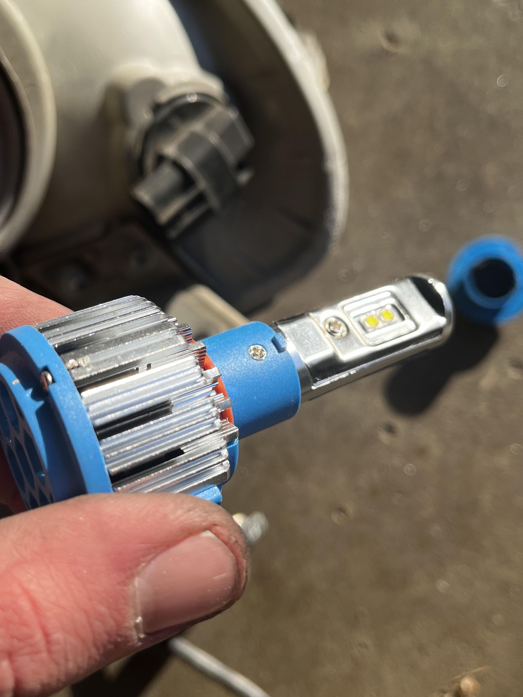 How to Make LED H7 Bulbs With a Fan and Heatsink Fit in a Headlight ...